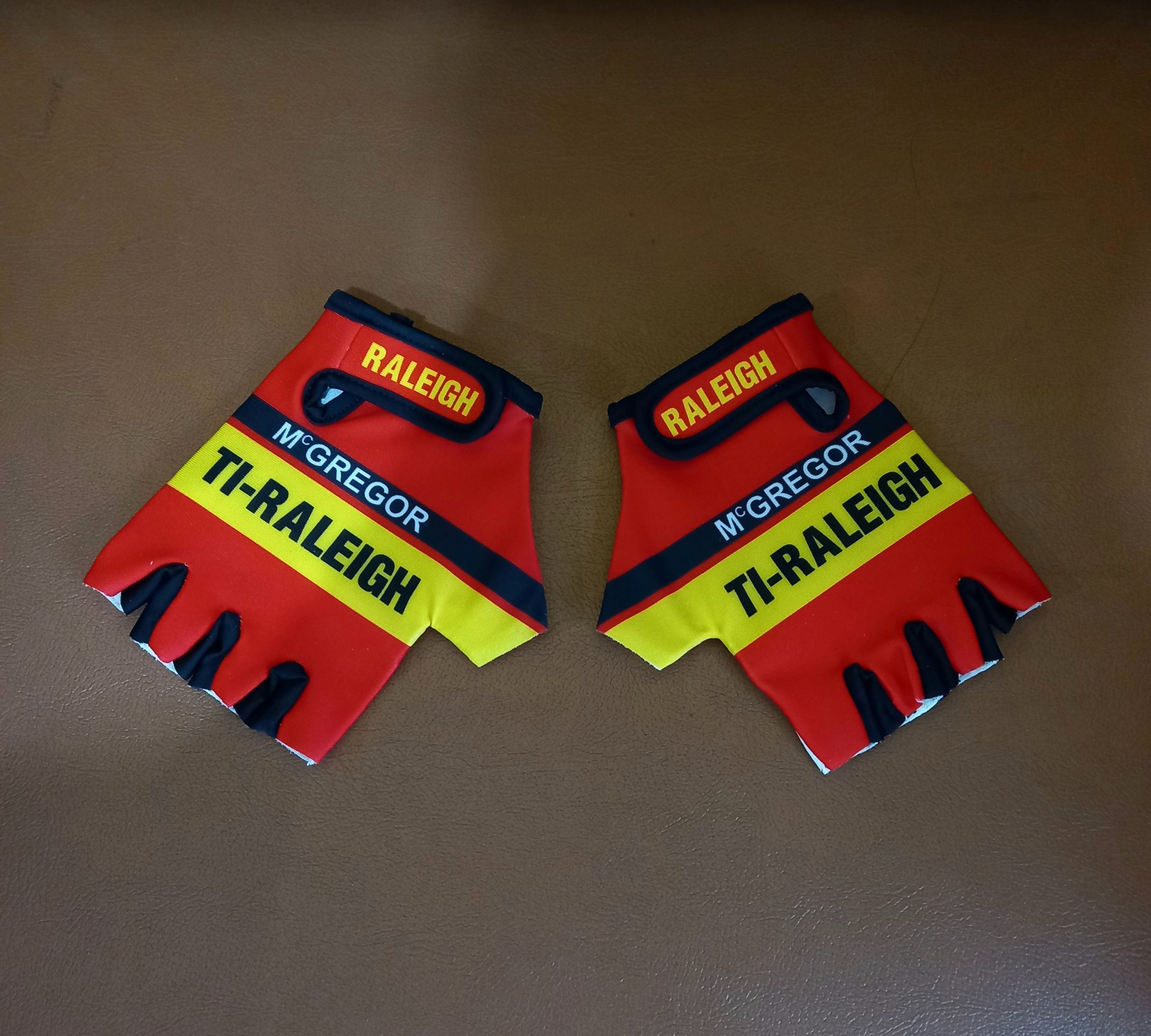 Vintage TI Raleigh McGregor Cycling Glove | Grailed