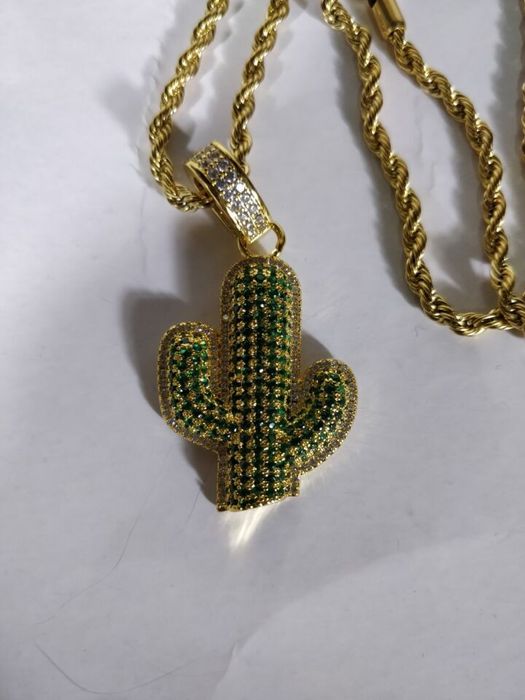Travis Scott Custom Made Travis Scott Cactus Jack Chain Necklace Gold ...