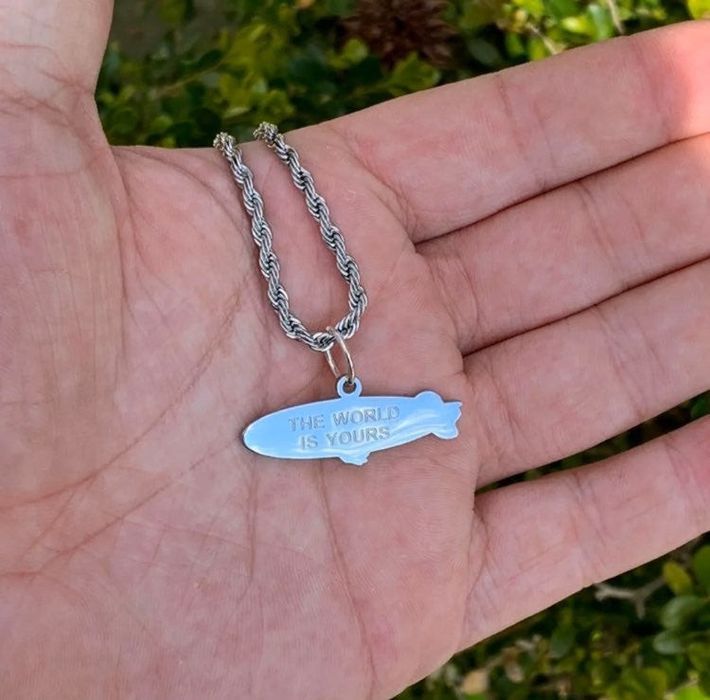 Streetwear Silver Scarface The World Is Yours Blimp Pendant + Chain ...