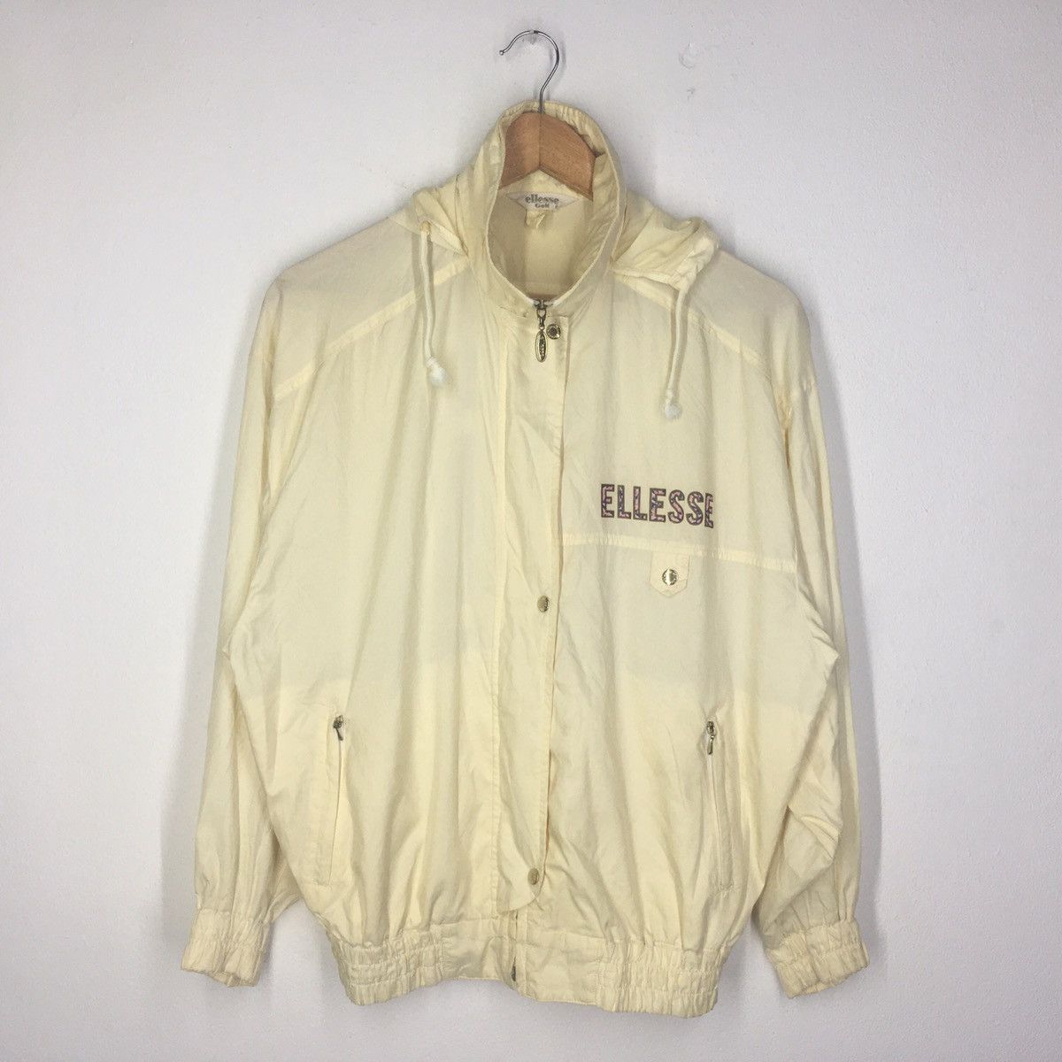 Ellesse × Vintage × Windbreaker Ellese Windbreaker Hoodie Small Logo ...