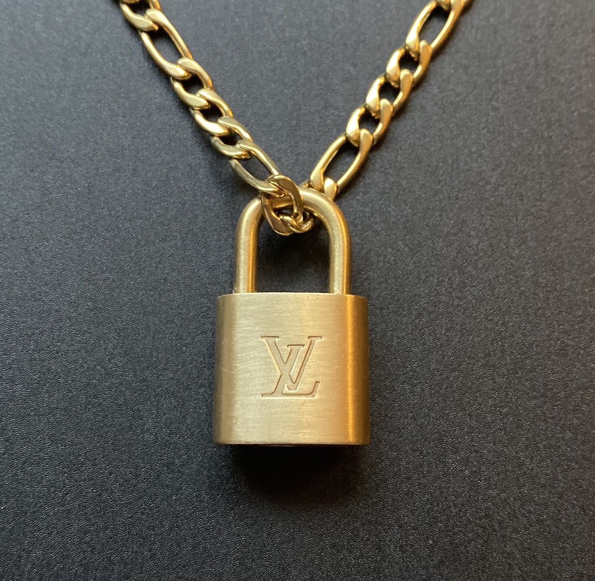 Louis Vuitton Louis Vuitton Lock & Gold Chain | Grailed