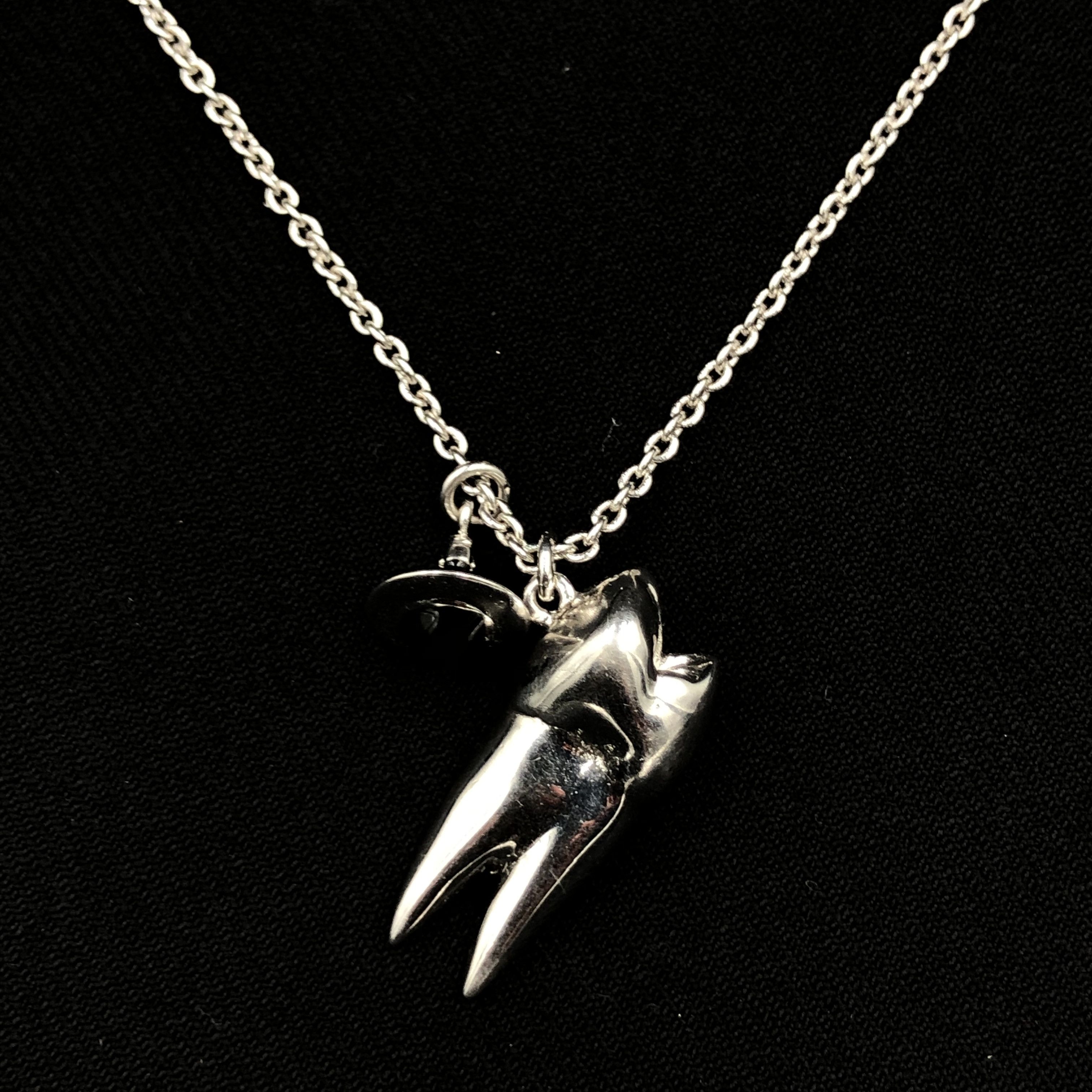 Vivienne westwood tooth necklace store