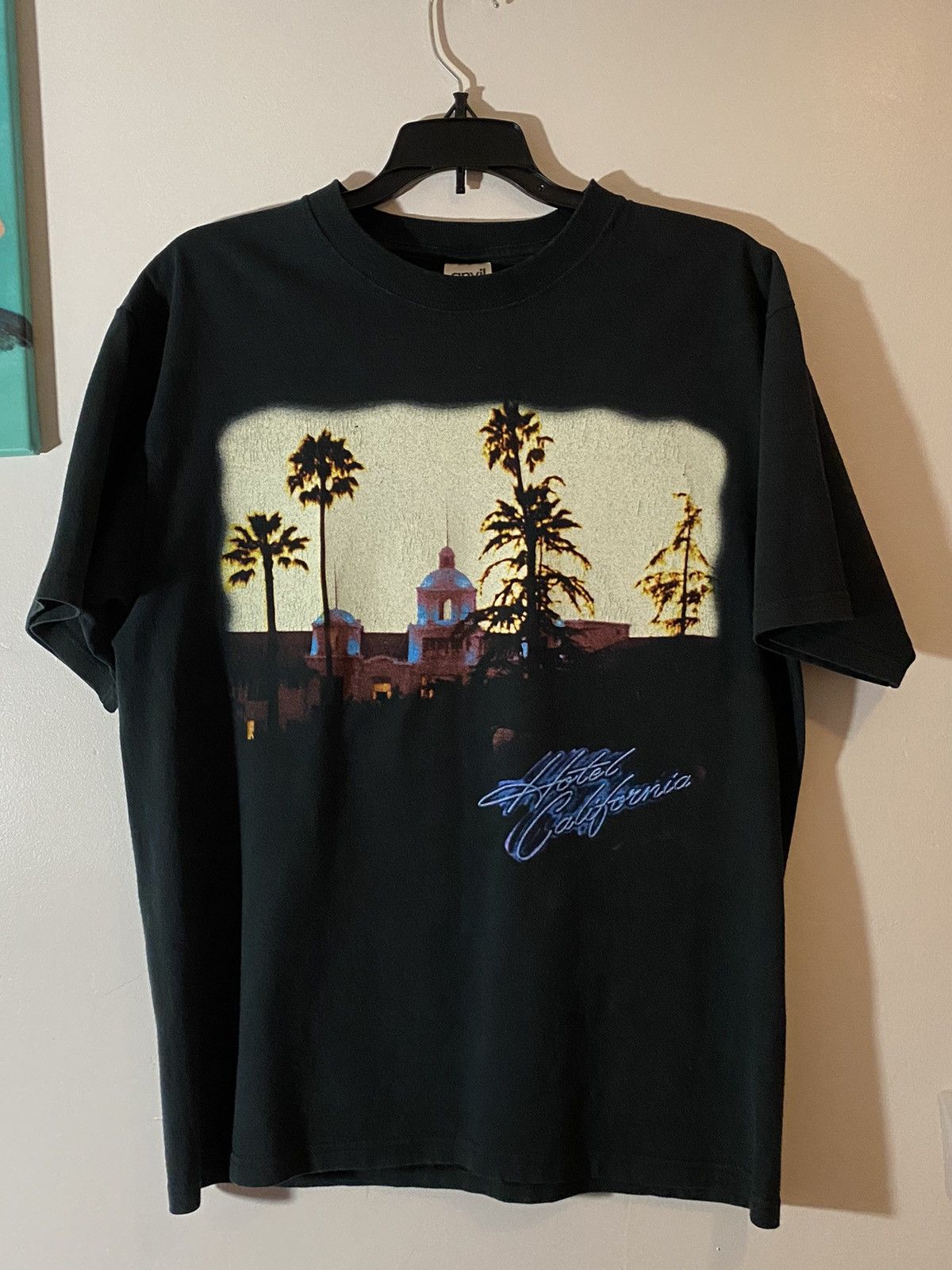 Vintage The Eagles Hotel California Merch Tee | Grailed