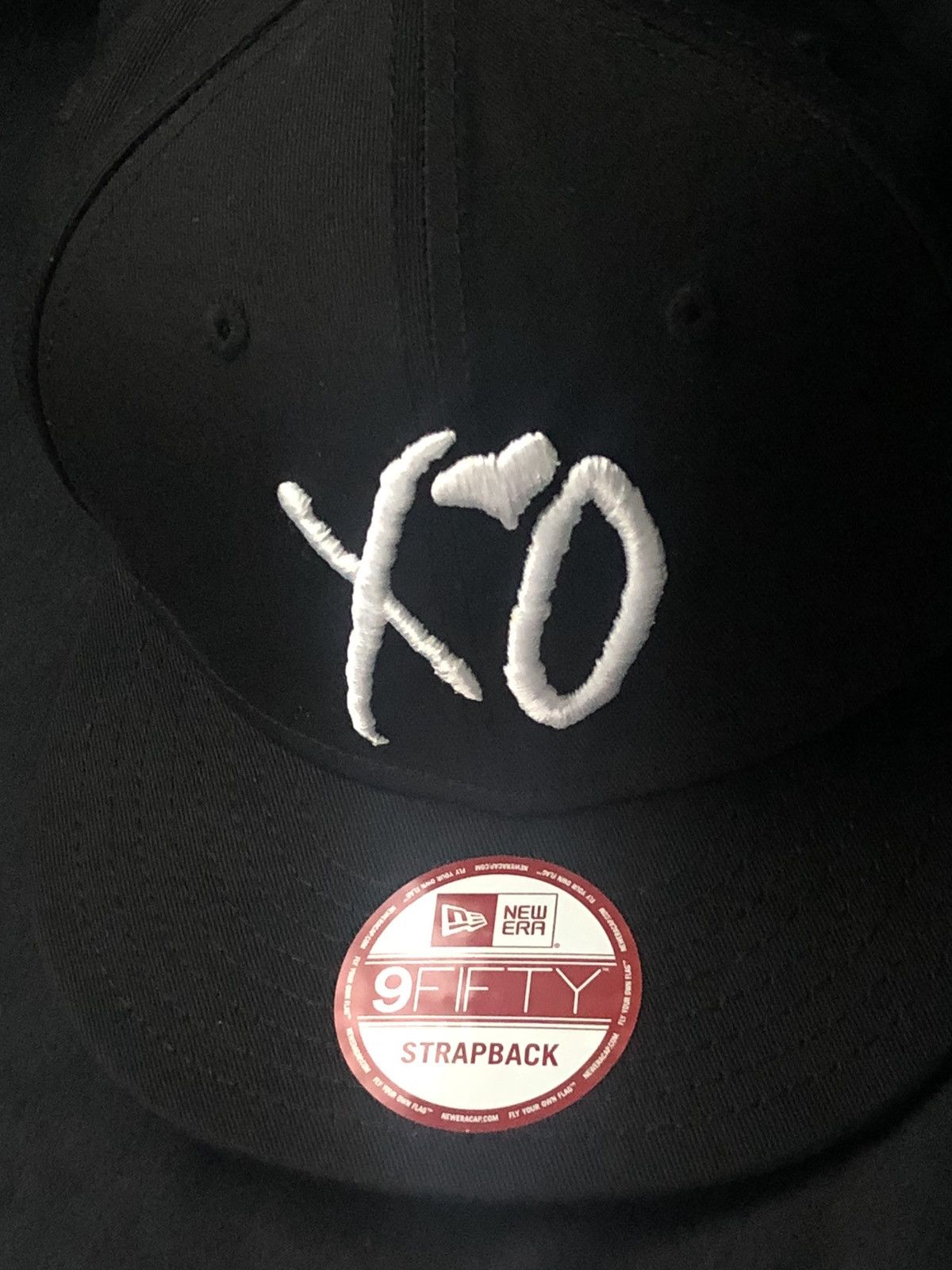 New Era × The Weeknd THE WEEKND XO NEW ERA STRAPBACK HAT | Grailed