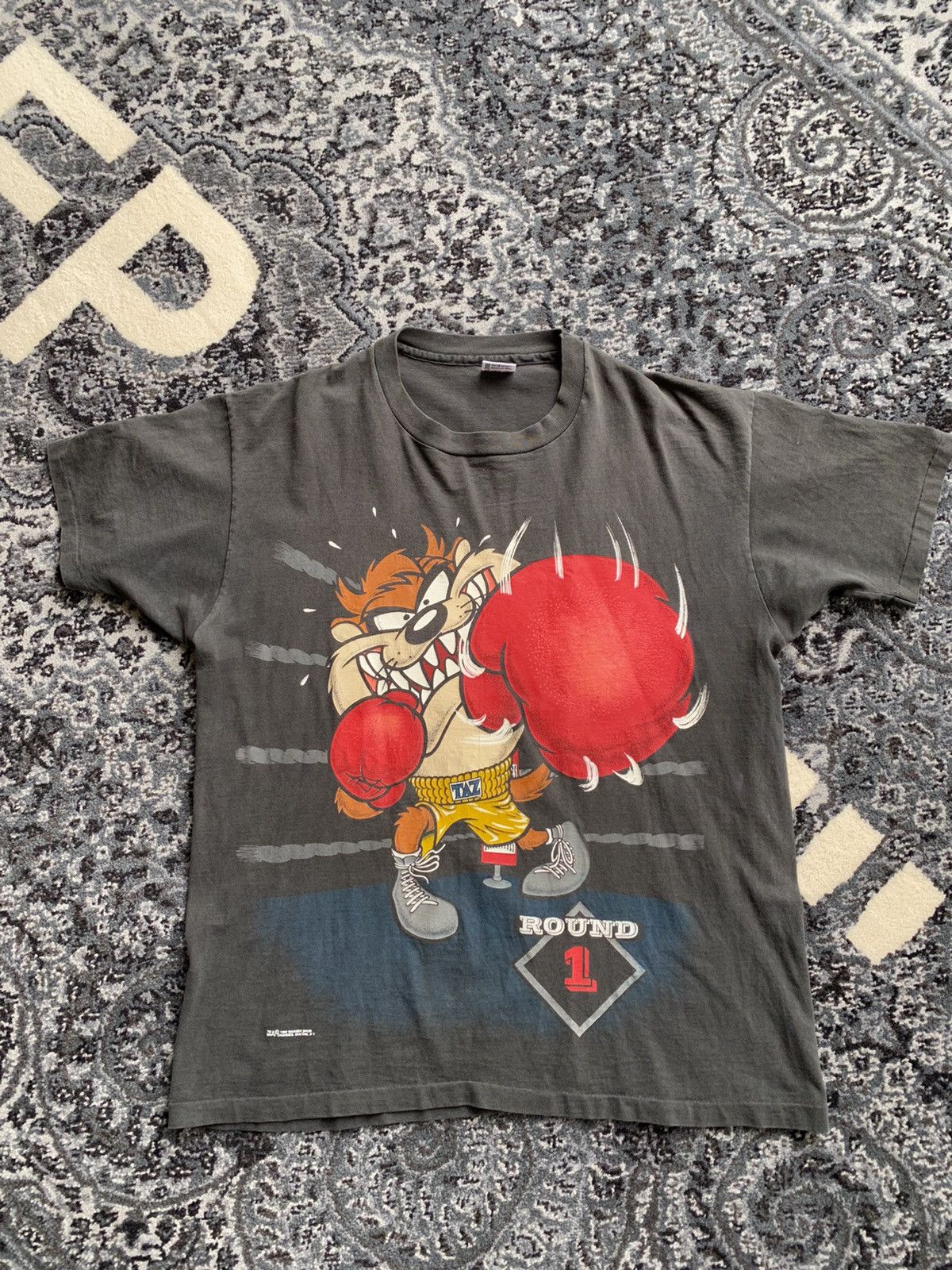 Vintage Vintage Oversize Tazmanian Devil (Taz) Boxing Tee | Grailed