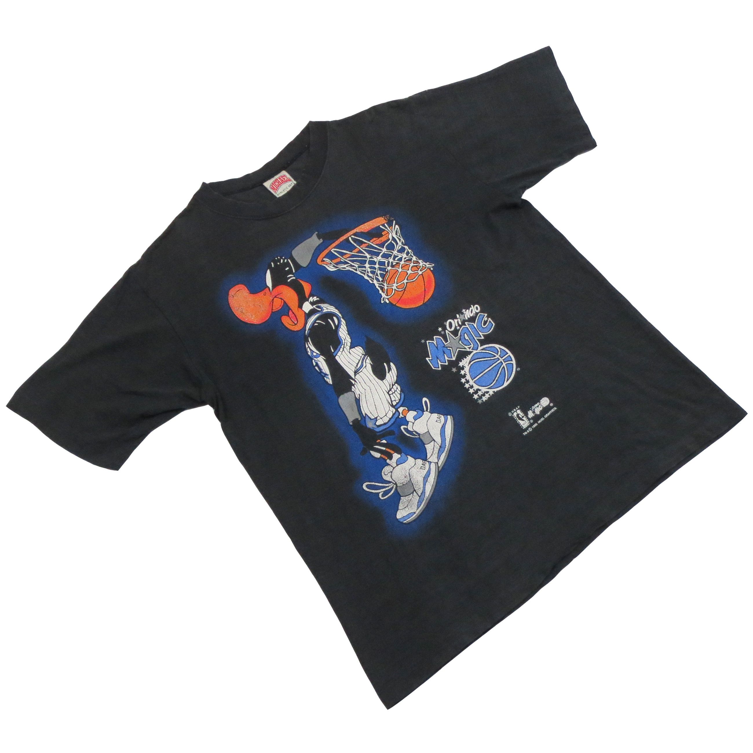 Vintage Vintage 90s // Daffy Duck // Looney Tunes // NBA | Grailed