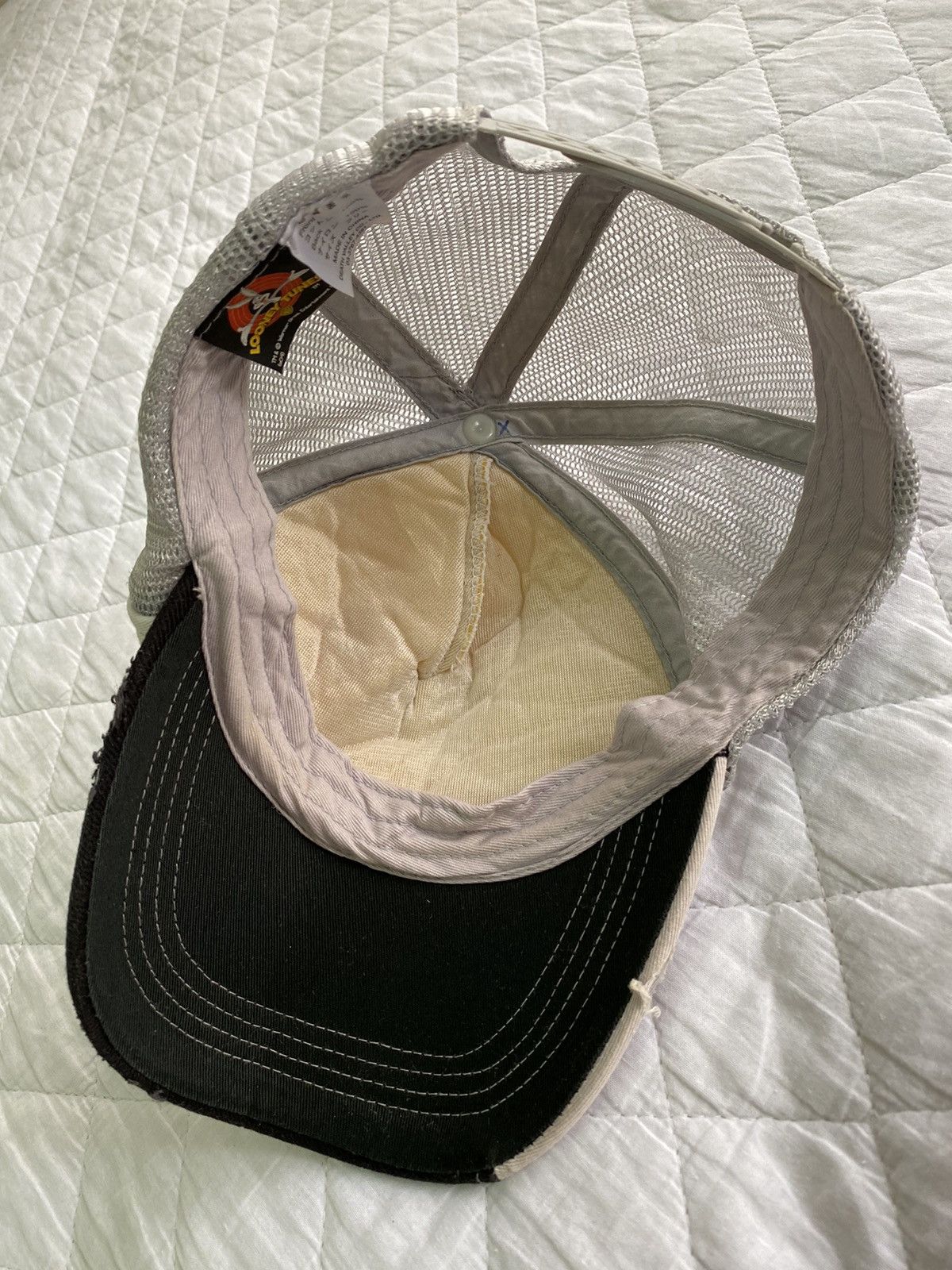 VTG Looney Tunes Elmer Fudd“You Wascawwy Wabbit”Trucker Hat Hats