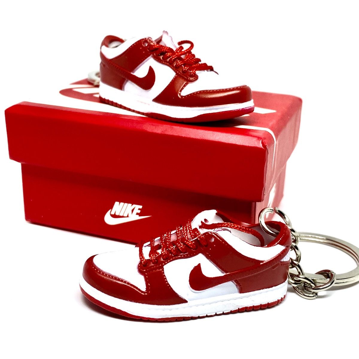 Nike NIKE DUNK LOW UNIVERSITY RED SHOE KEYCHAIN | Grailed