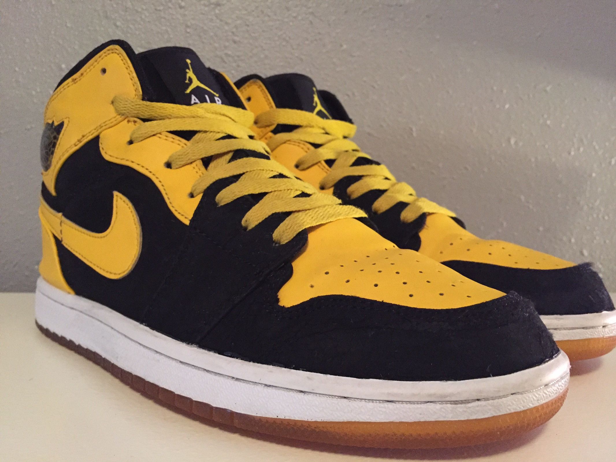 Jordan Brand Air Jordan 1 BMP "New Love" | Grailed