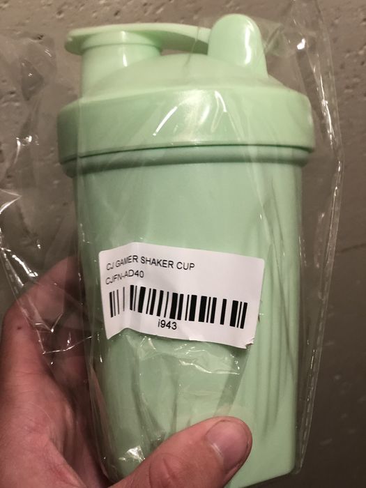 Travis Scott Glow in the Dark Cactus Jack Shaker Bottle Travis Scott ...