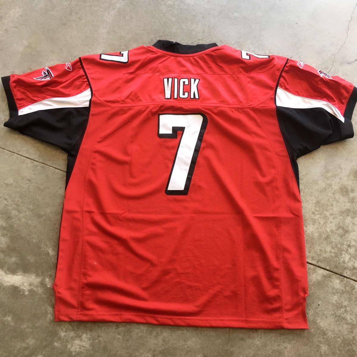 Reebok Reebok Michael Vick #7 Atlanta Falcons Stitched Jersey XL | Grailed