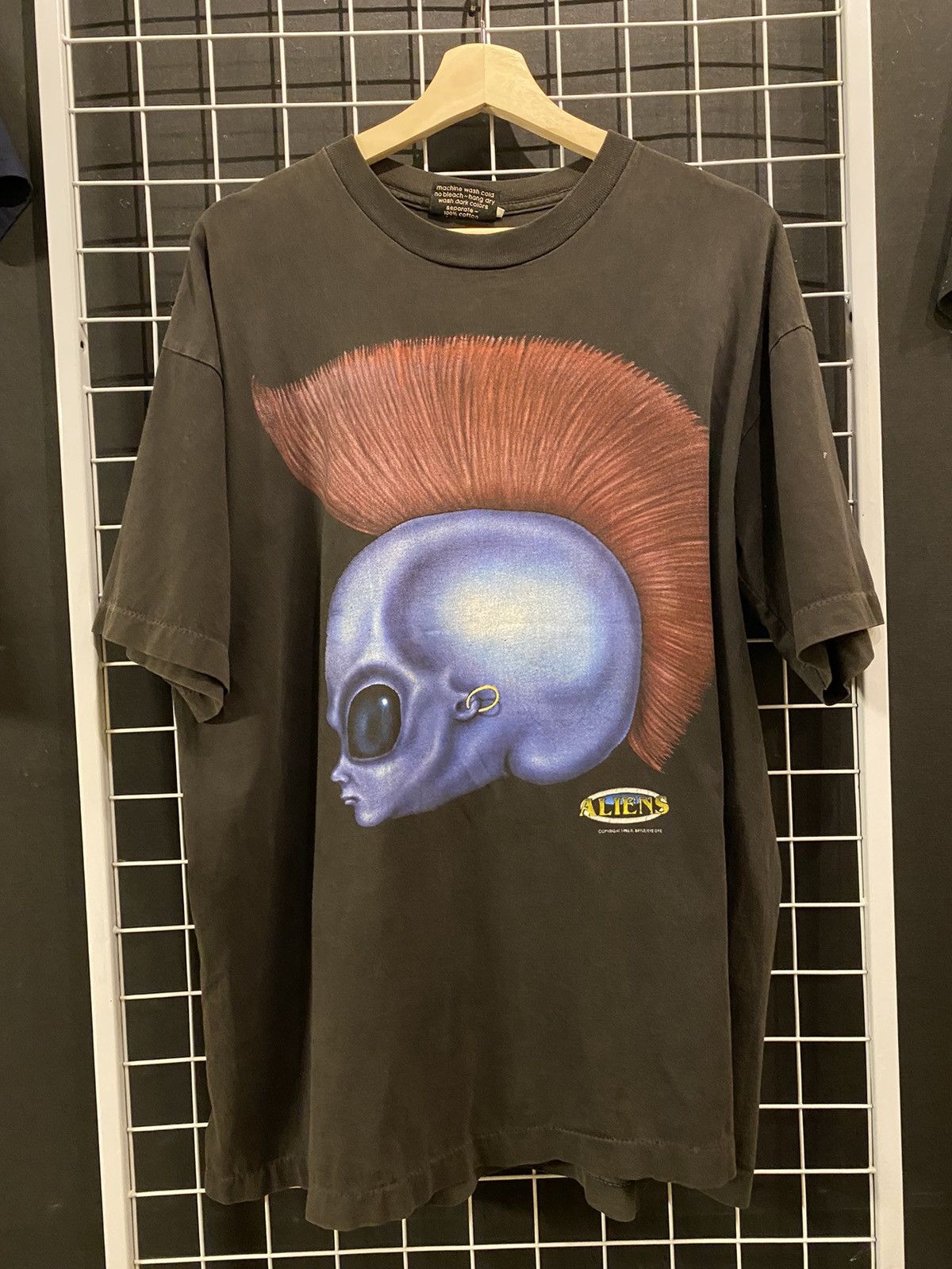 Alien Workshop Alien Workshop Vintage The Missing Link Tee Xl | Grailed