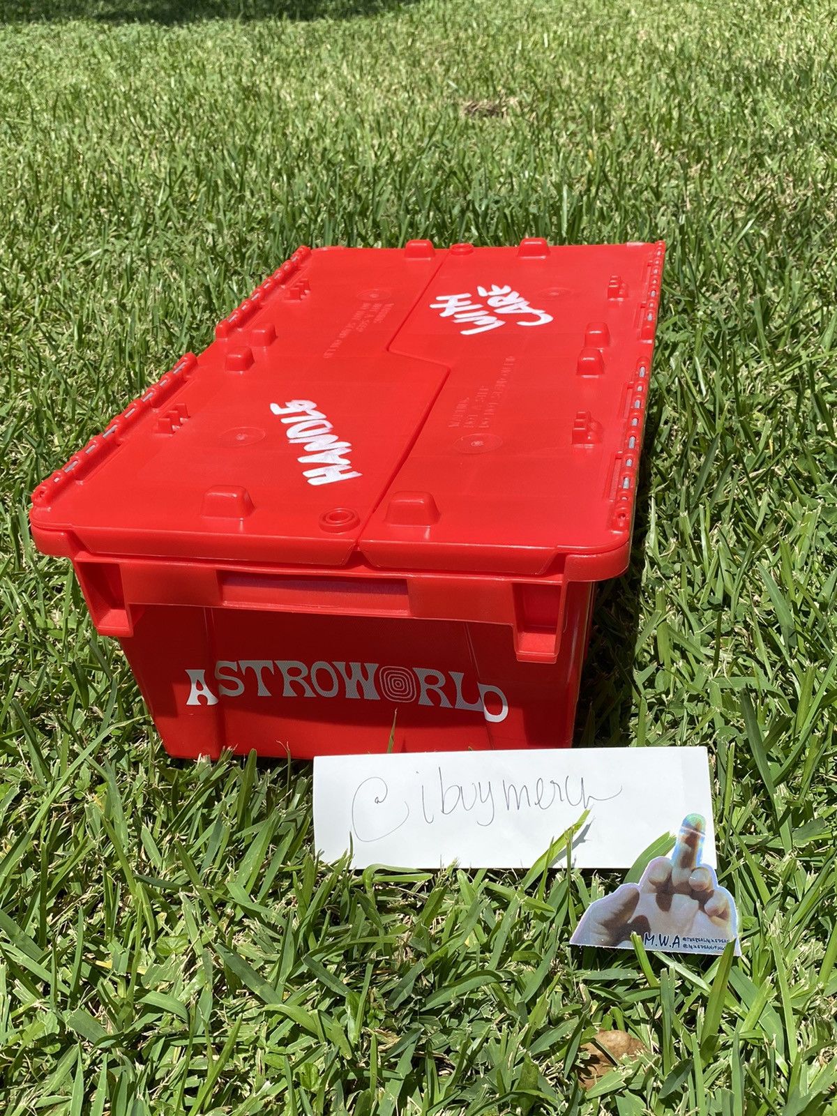 Travis Scott Travis Scott x Astroworld Crate | Grailed