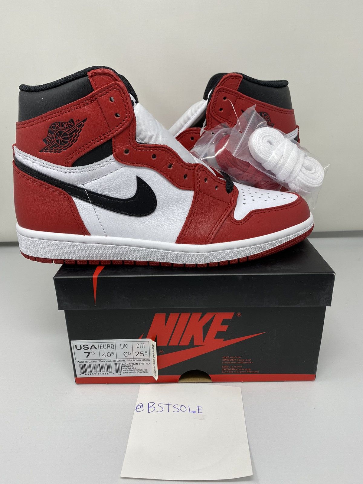 Jordan Brand Air Jordan 1 Retro High OG 2015 Chicago 2015 | Grailed