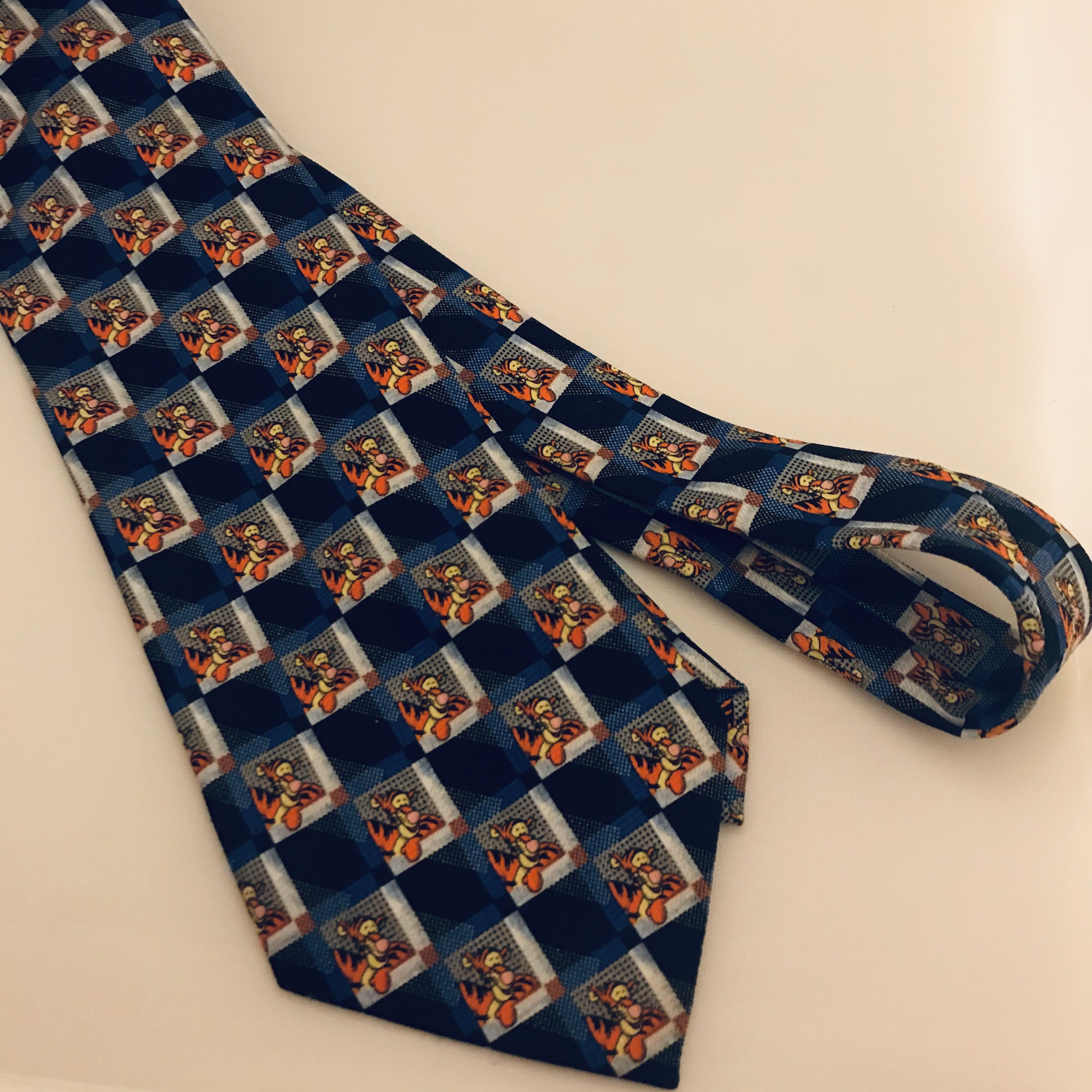 Disney 1682 Disney Tigger, Pooh Necktie | Grailed