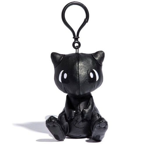 Fragment Design NEW Fragment Pokemon Thunderbolt Project Mew Keychain ...