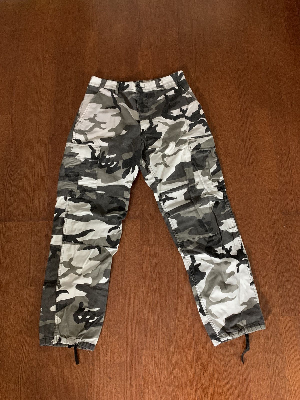 Other White Camo Cargo Pants | Grailed