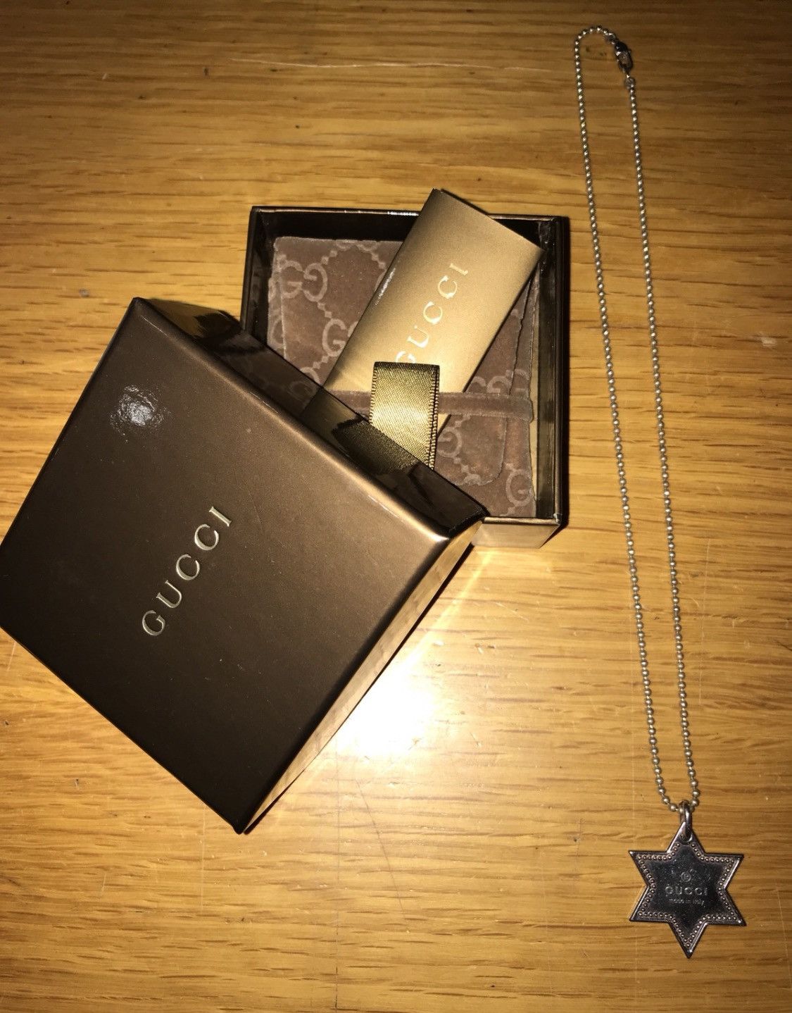 Gucci David star GUCCI with chain | Grailed