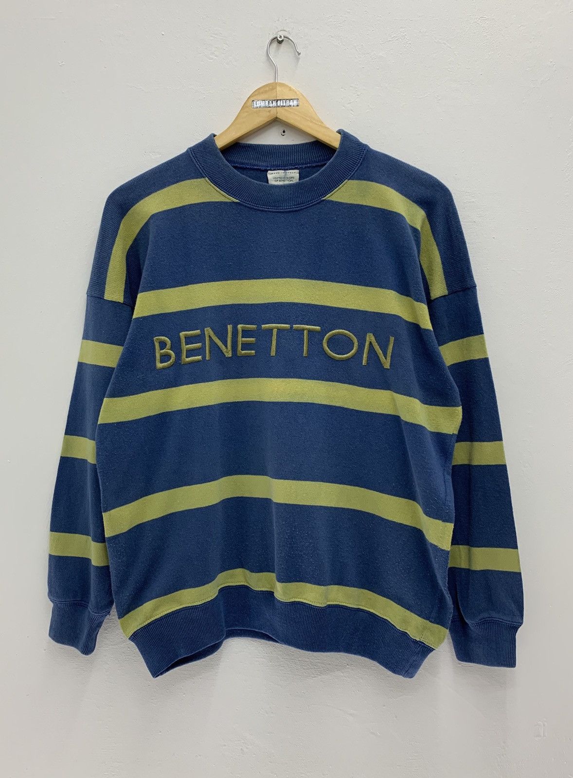 United Colors Of Benetton Benetton Jumper Vintage 90s Embroidery Spell ...
