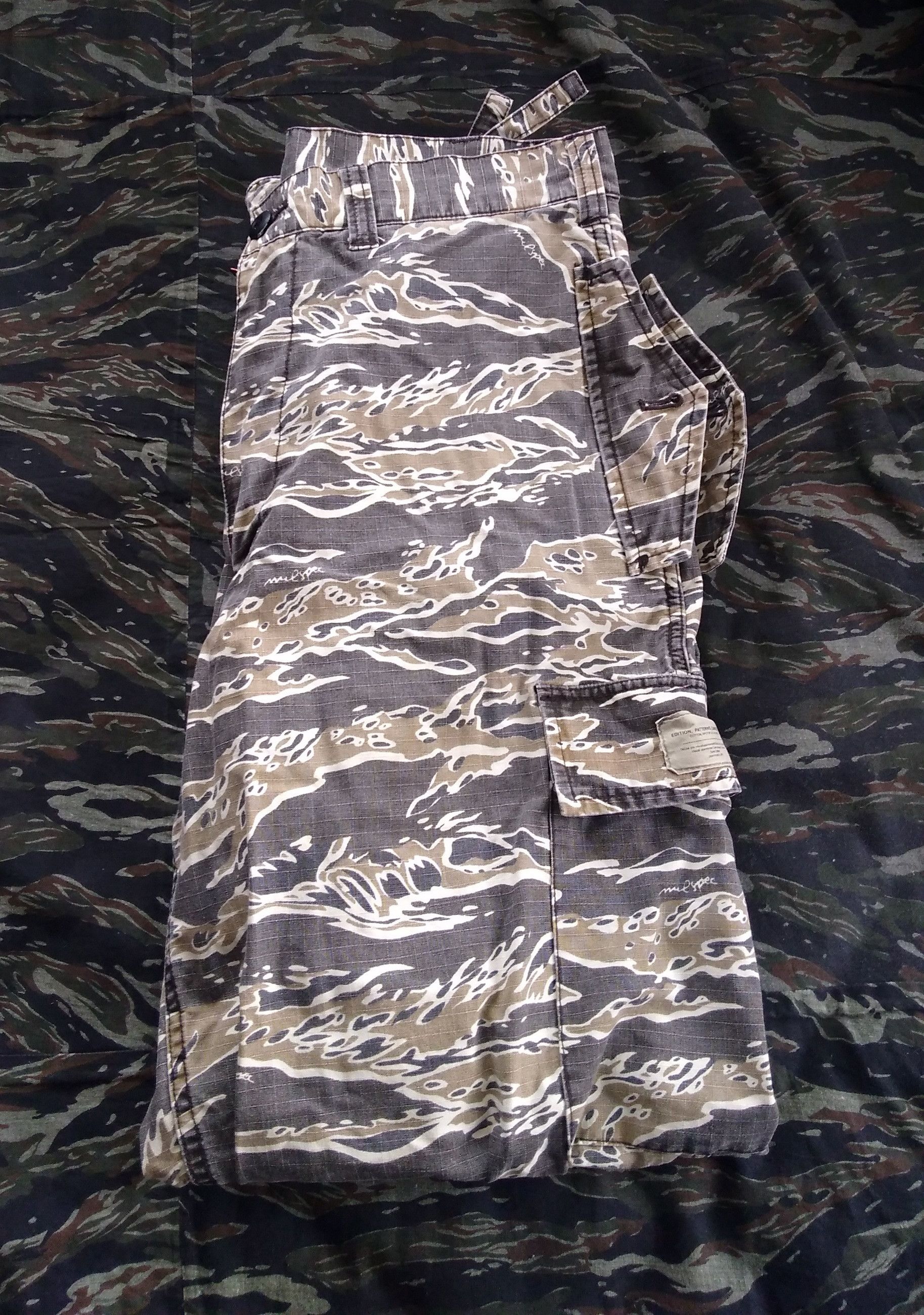 Wtaps tiger stripe bdu pants | Grailed