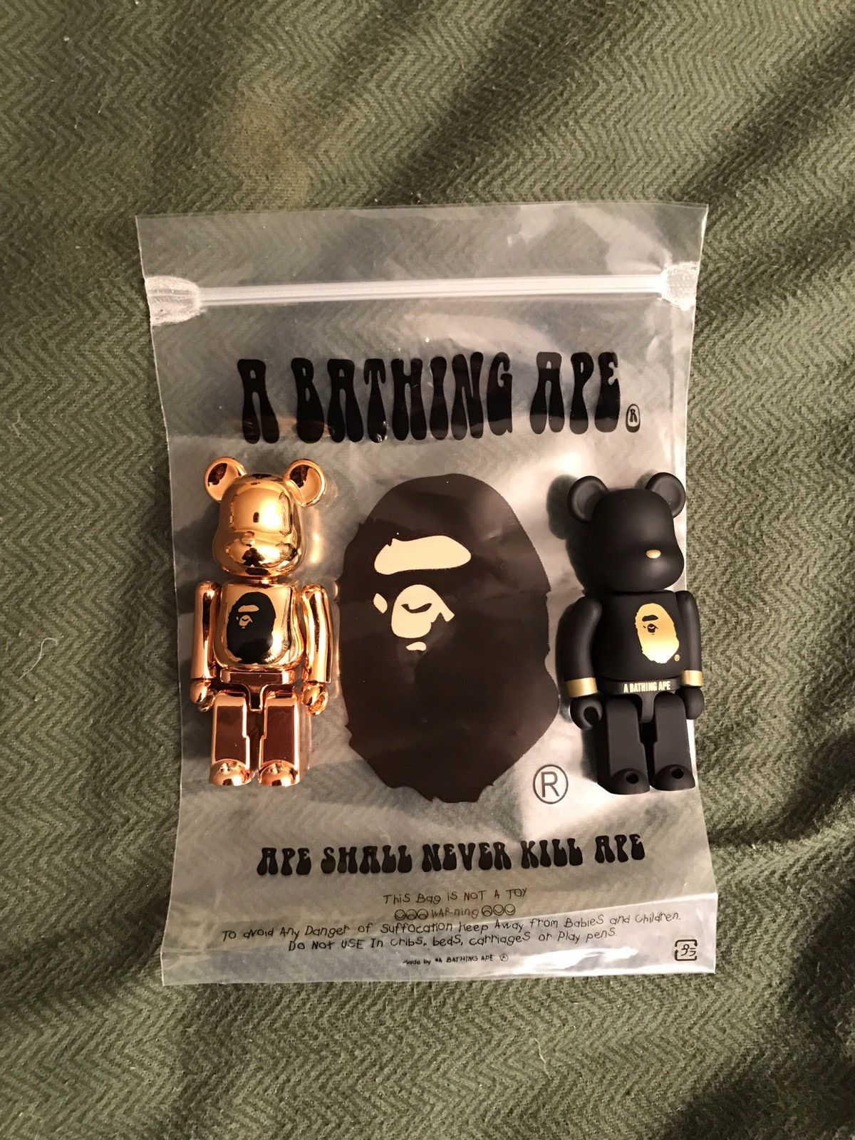 Bape × Mastermind Japan × Medicom Bearbrick 100% Bape Bathing Ape ...