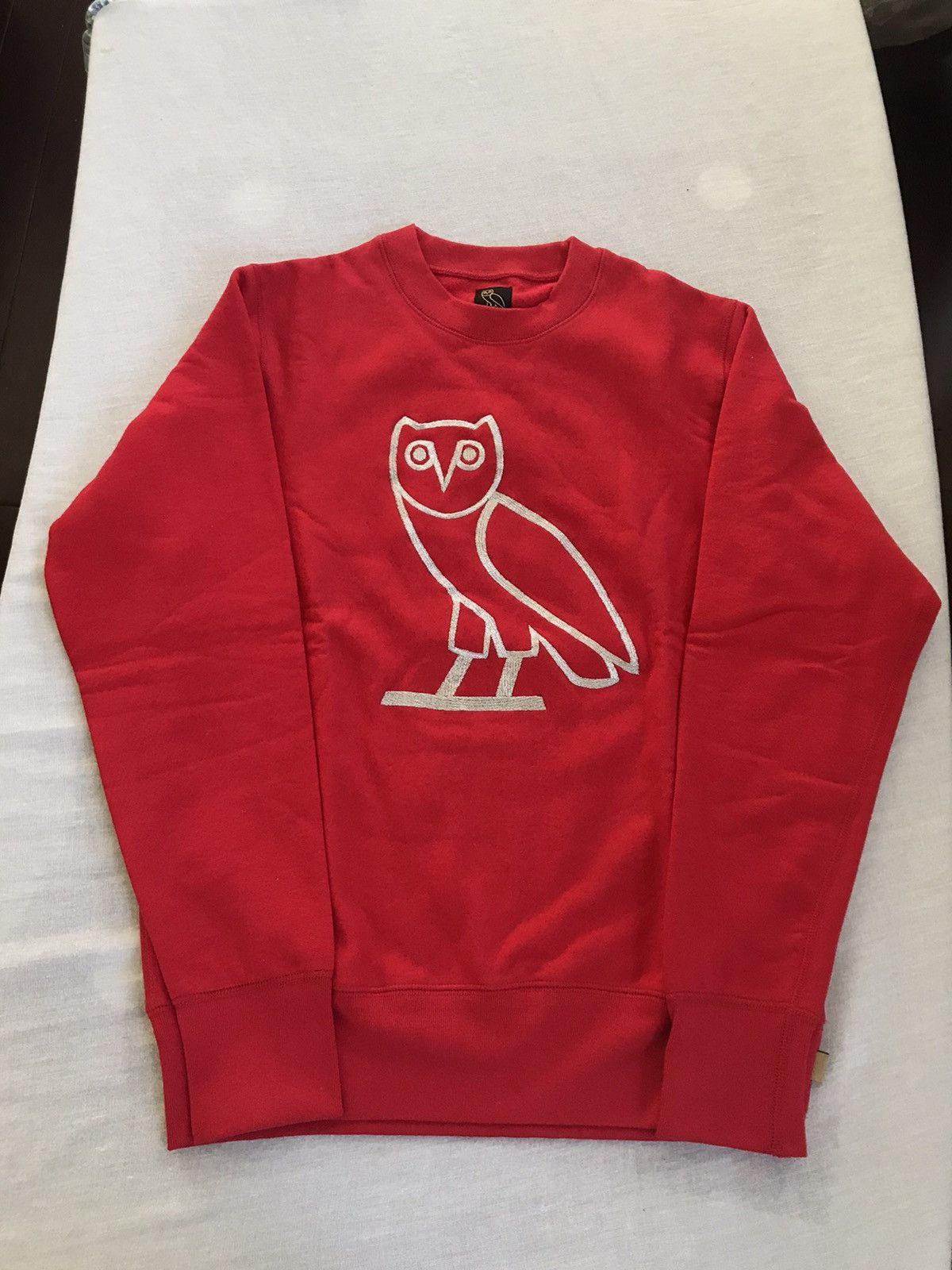 Drake × Octobers Very Own OVO Red OG owl Silver Crewneck 2015 | Grailed