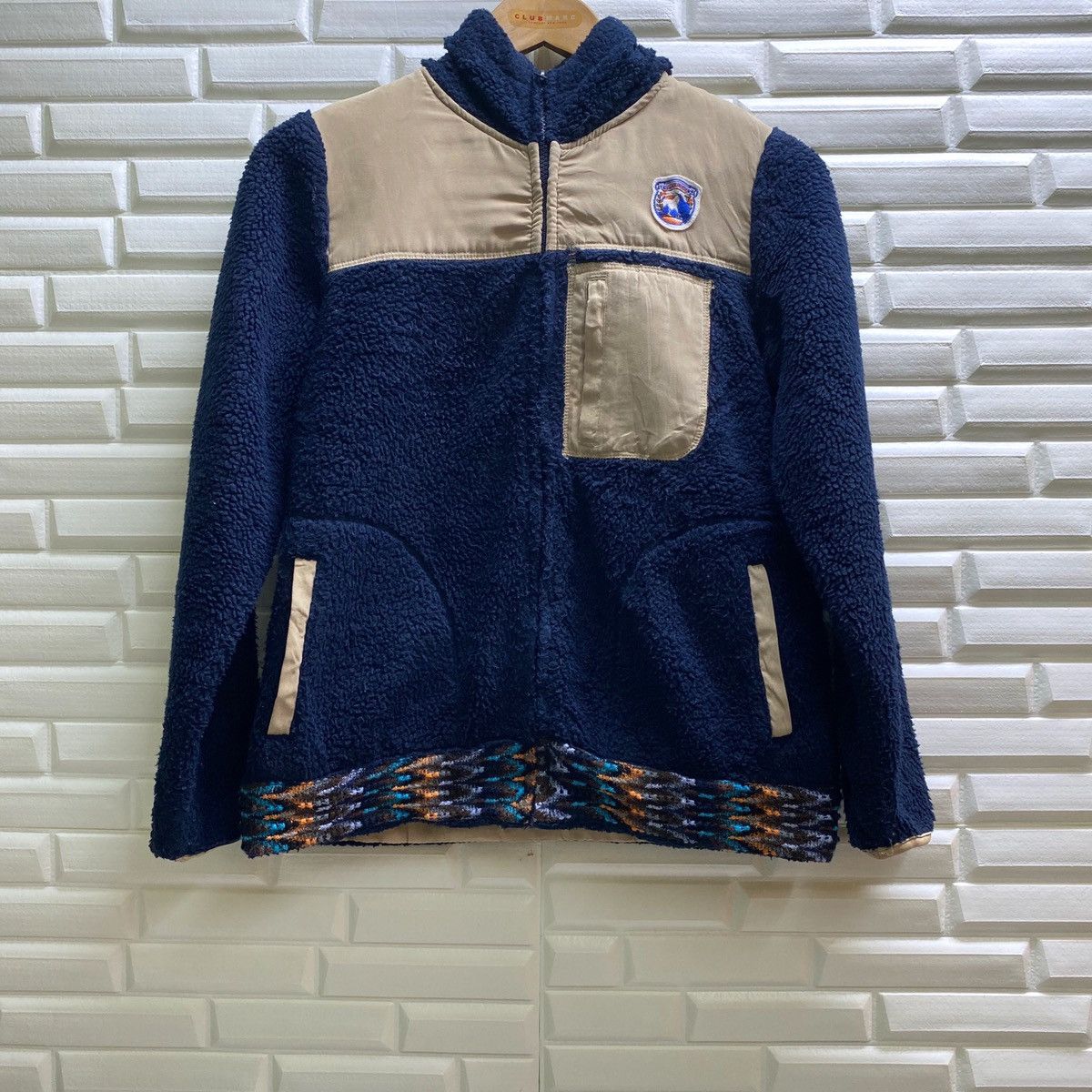 Japanese Brand × Outdoor Style Go Out! Titicaca japan fleece hoddie ...