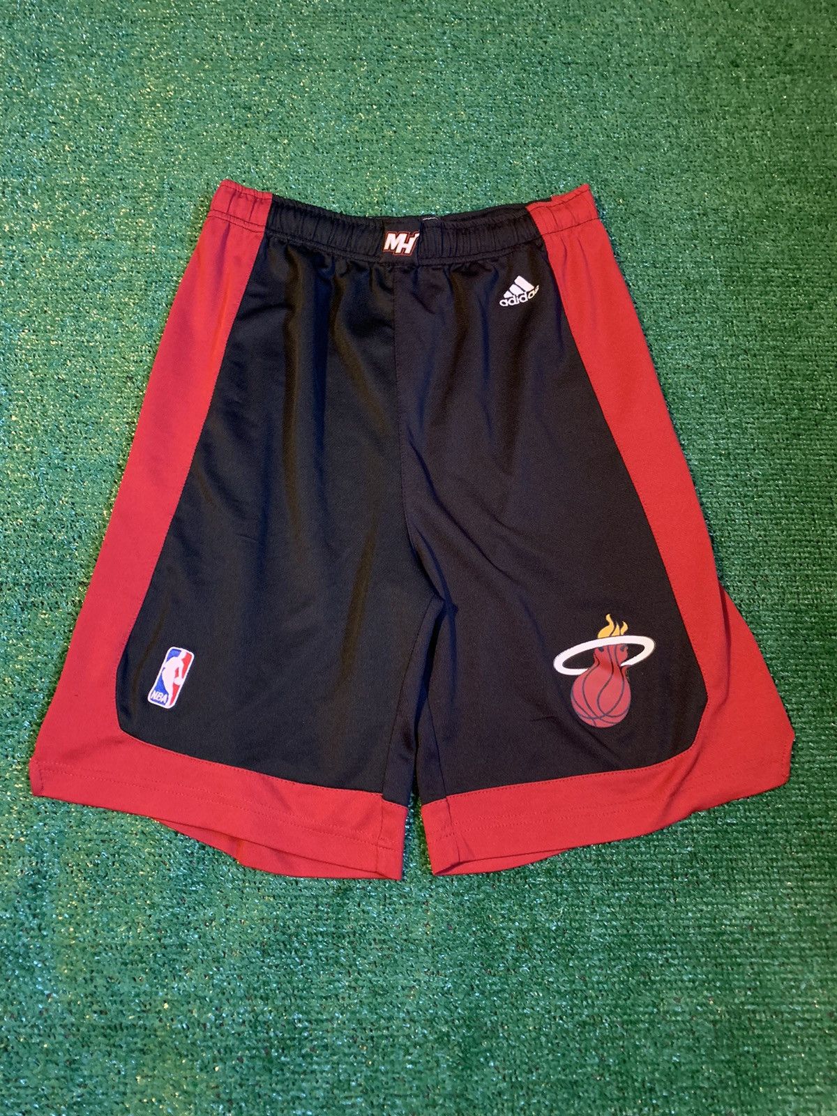Adidas × NBA × Vintage Miami Heat Shorts Vintage Adidas NBA Authentic ...