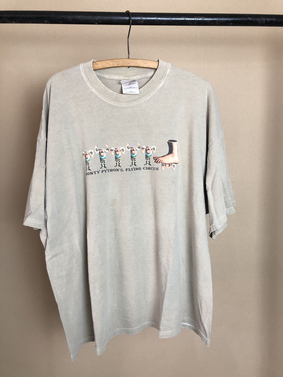 Movie × Streetwear × Vintage Vintage 2001 Monty Pythons Flying Circus T ...