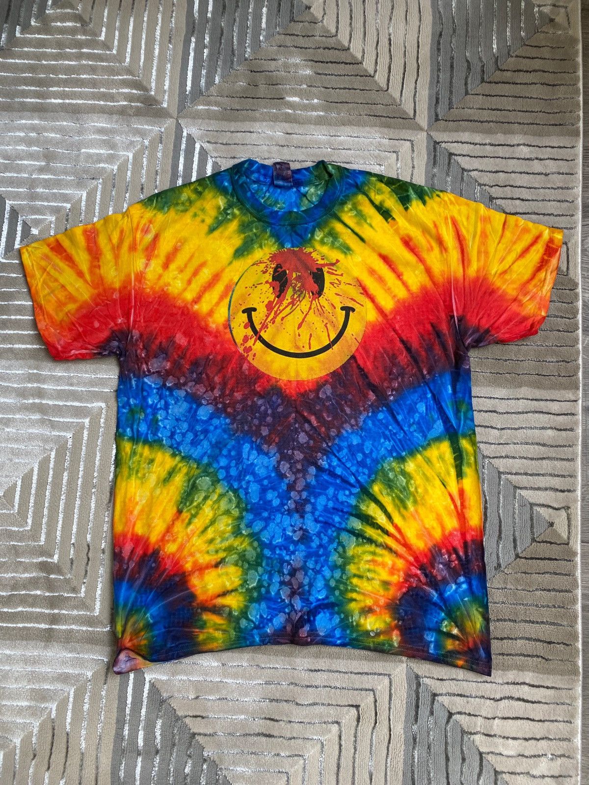 Travis Scott Smiley face Travis Scott like astroworld tee | Grailed