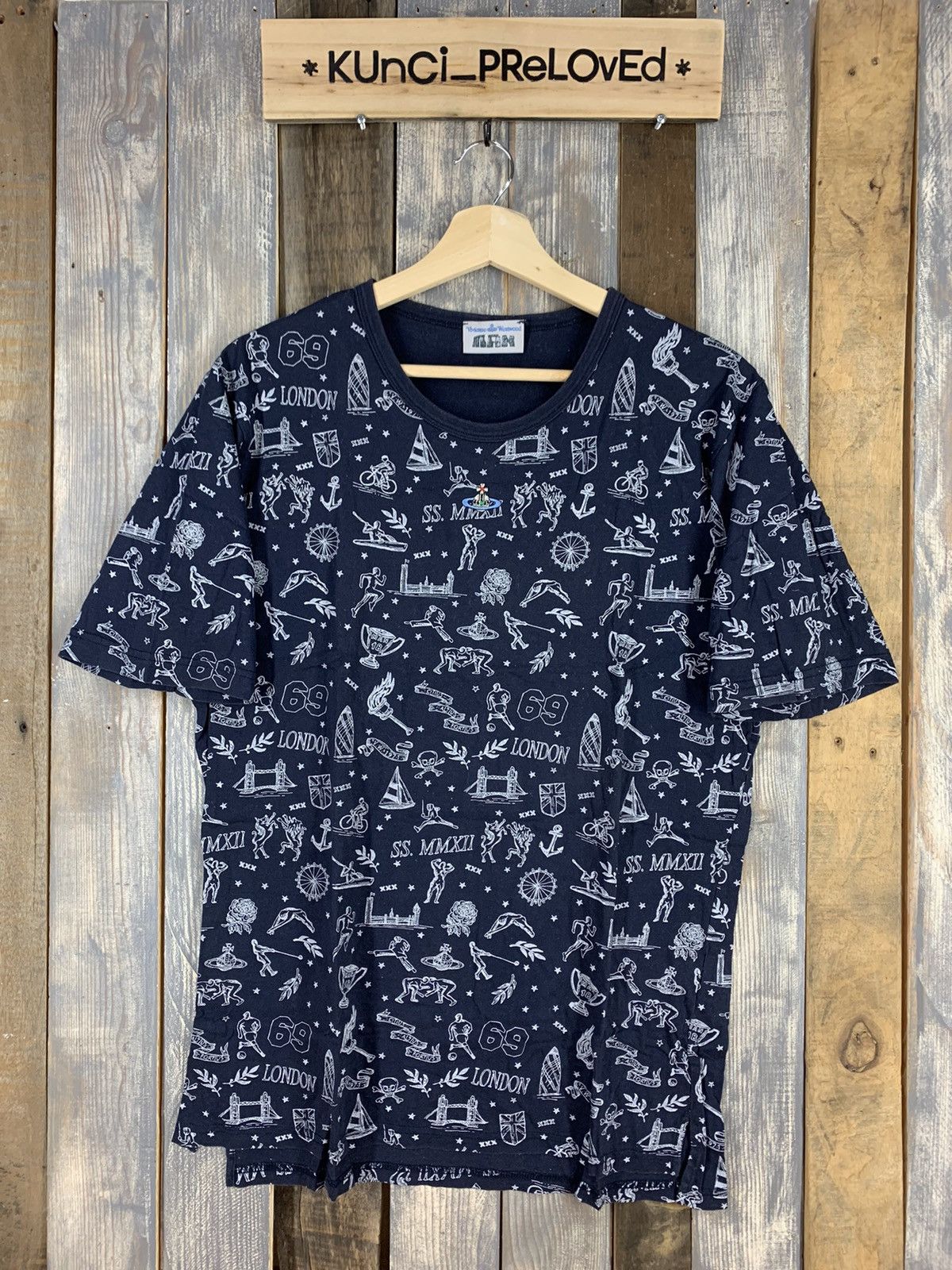 Vivienne Westwood Vivienne Westwood T-Shirt | Grailed