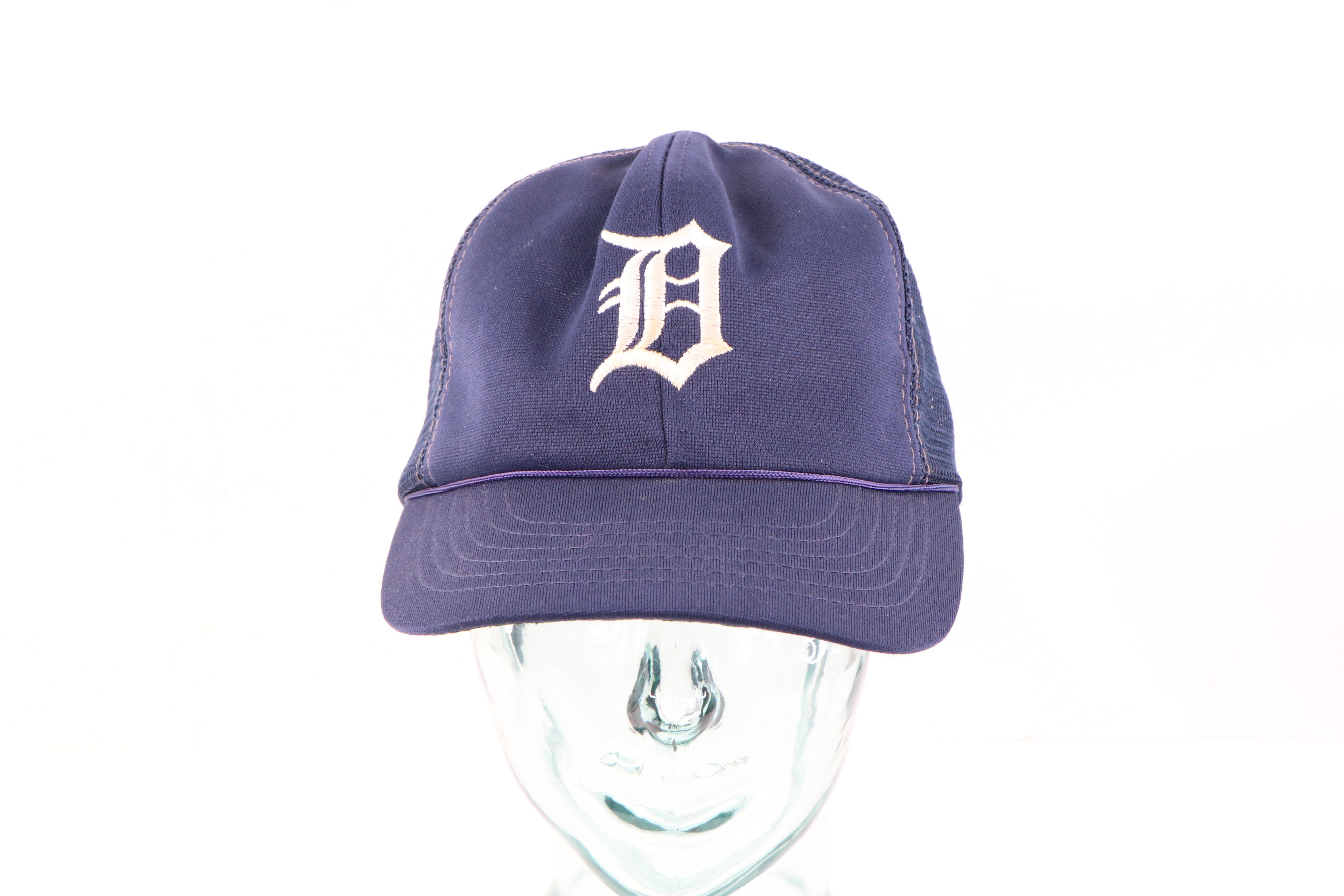 MLB × Vintage Vintage 80s Detroit Tigers Old English D Snapback Hat ...