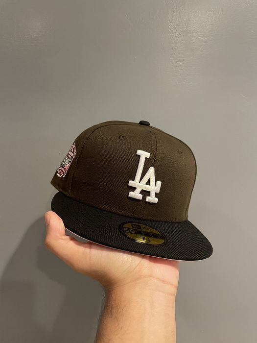 New Era LA Pink Brim Fitted Cap 7 3/8 | Grailed