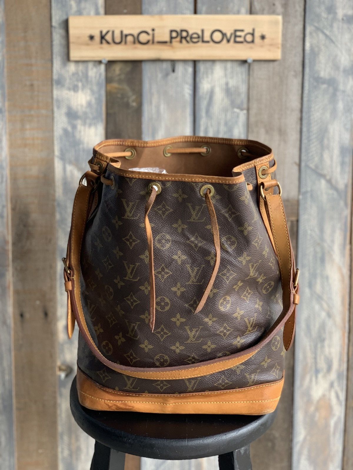 Louis Vuitton × Vintage Final drop!!!! Louis Vuitton Neo Shoulder ...
