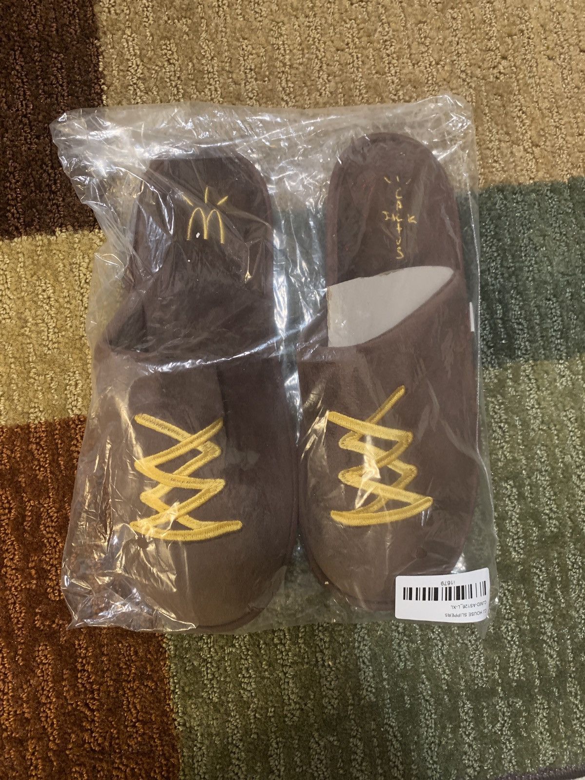 Travis Scott Cactus Jack house slippers L-XL Travis x McDonalds | Grailed