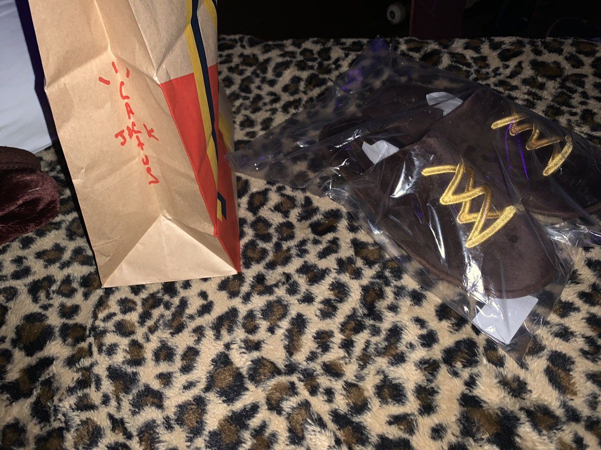 Travis Scott Travis Scott x Mcdonalds Cactus Jack House Slippers 9-11 ...
