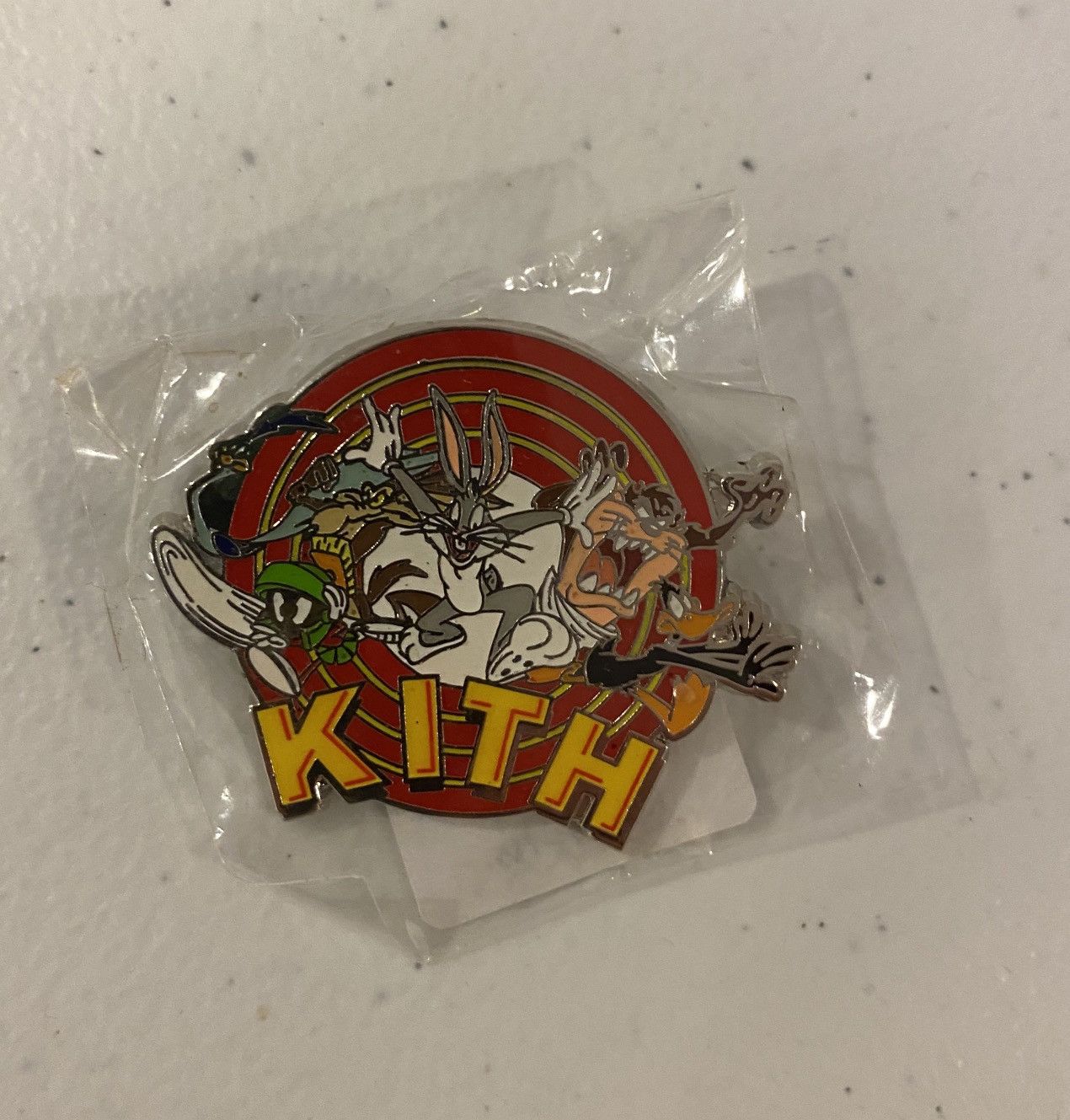 Kith Kith x Looney Tunes Ring Pin | Grailed