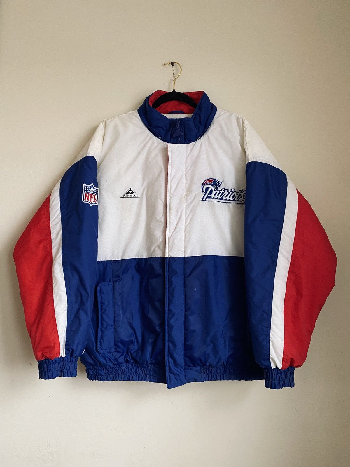 Apex × Pro Line × Vintage Vintage New England Patriots Apex Pro Line ...