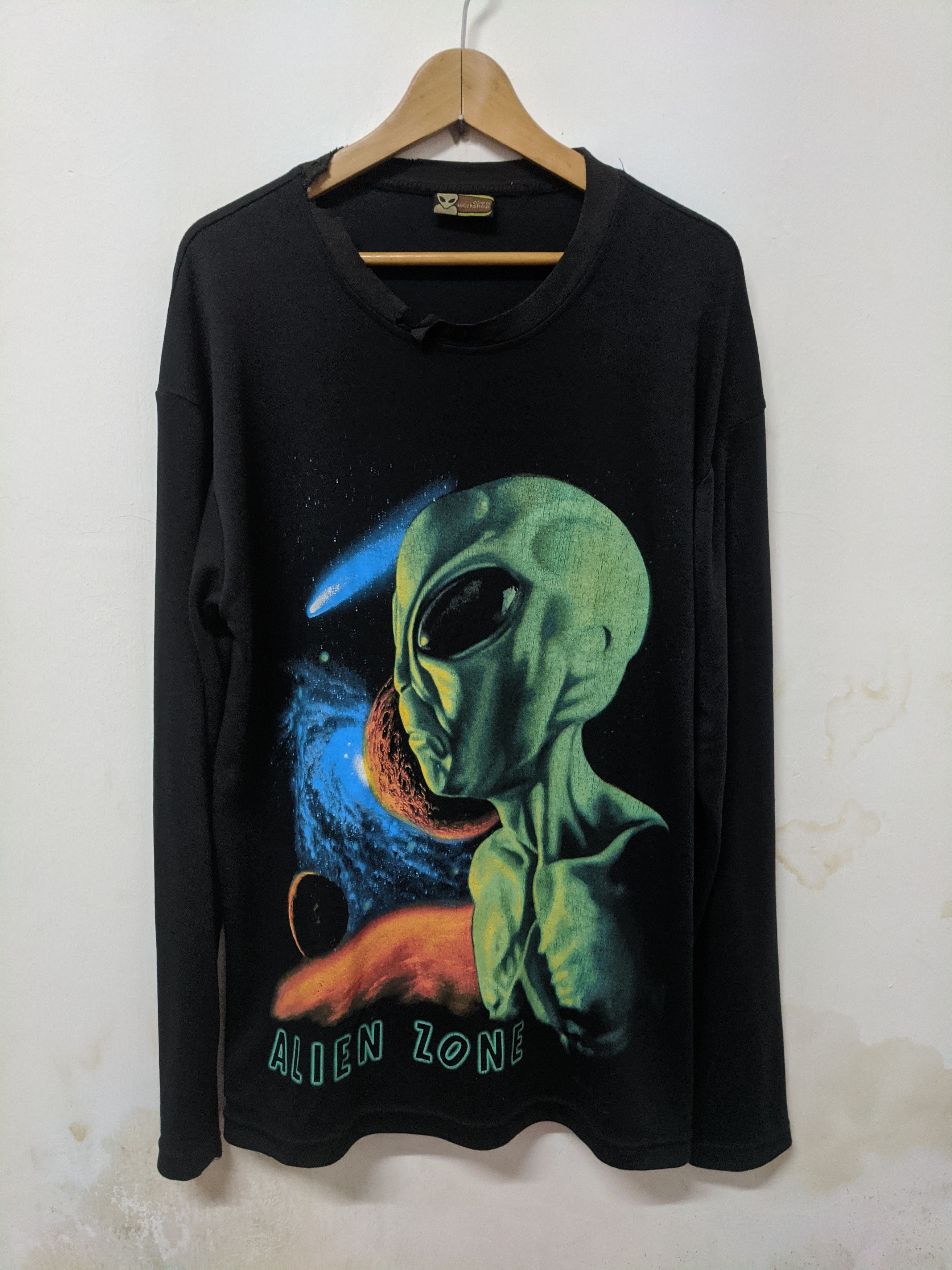 Vintage Vintage 90s Alien workshop distressed long sleeve shirt | Grailed