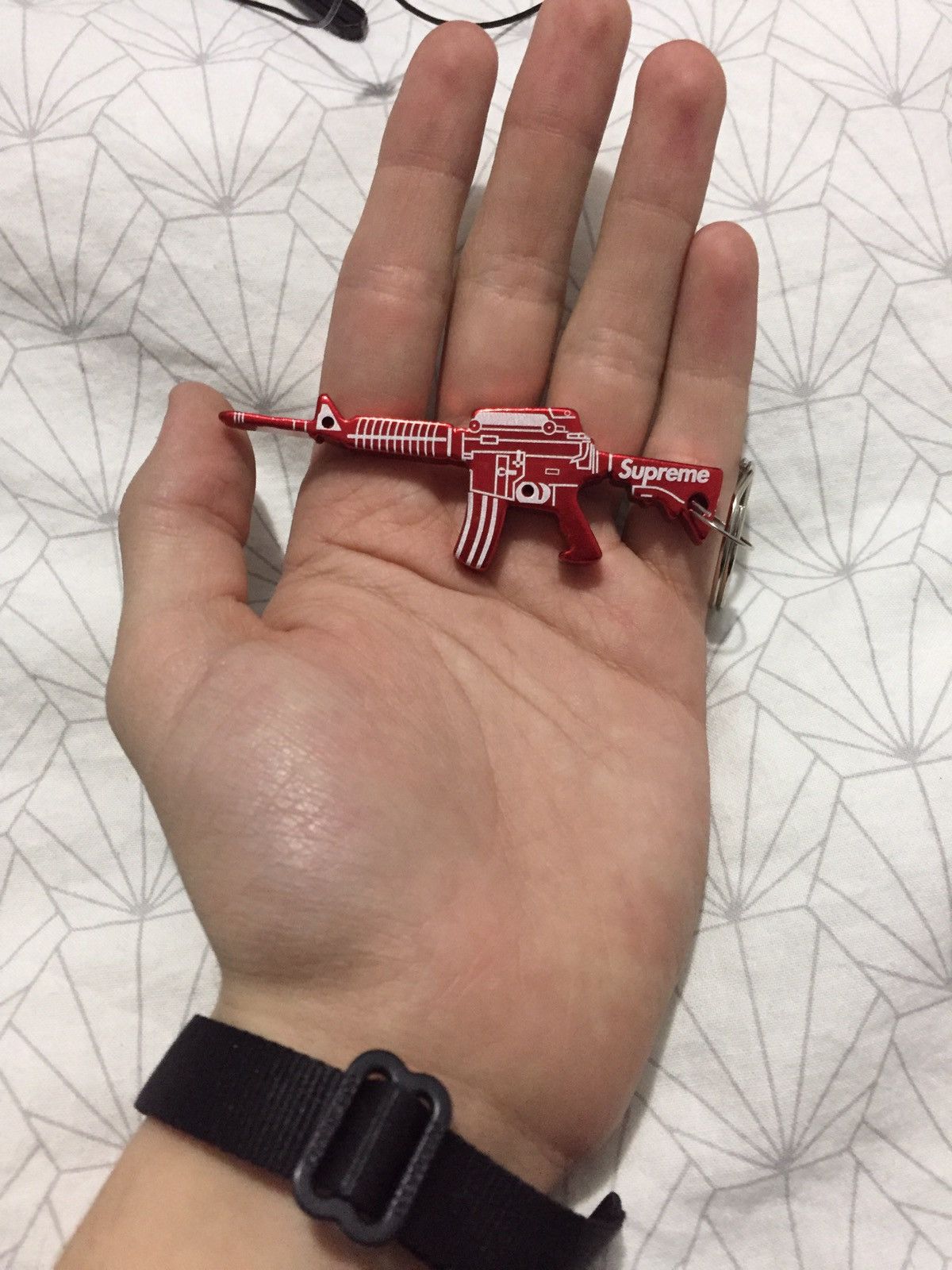 Supreme M16 Keychain | Grailed