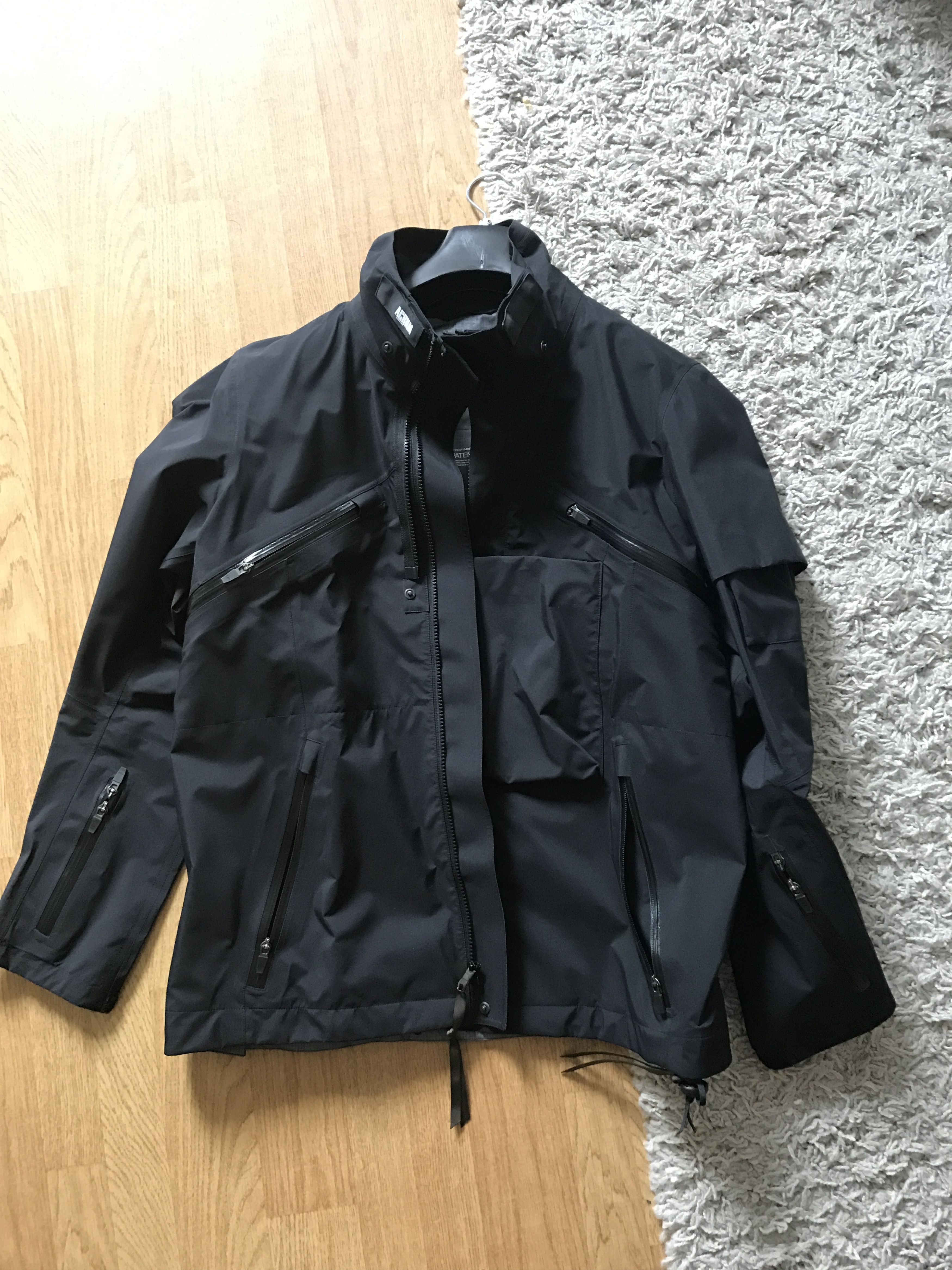 Acronym J1A-GT, Size Large | Grailed