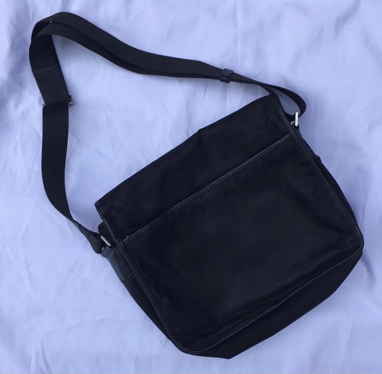 Prada Prada Sling Bag Size 175 Original | Grailed