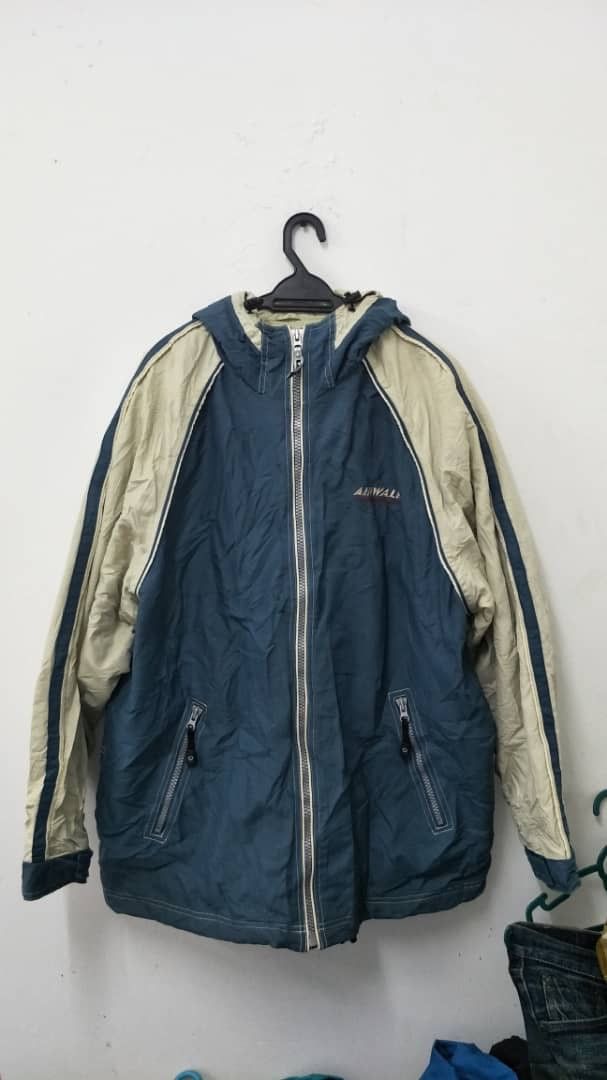 Airwalk Airwalk light jacket with hoodie | Grailed
