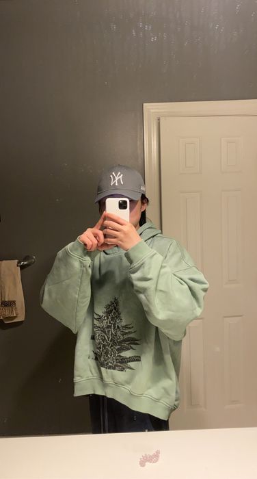 Custom FFFPS White Widow Waypoint Round Hem Hoodie | Grailed
