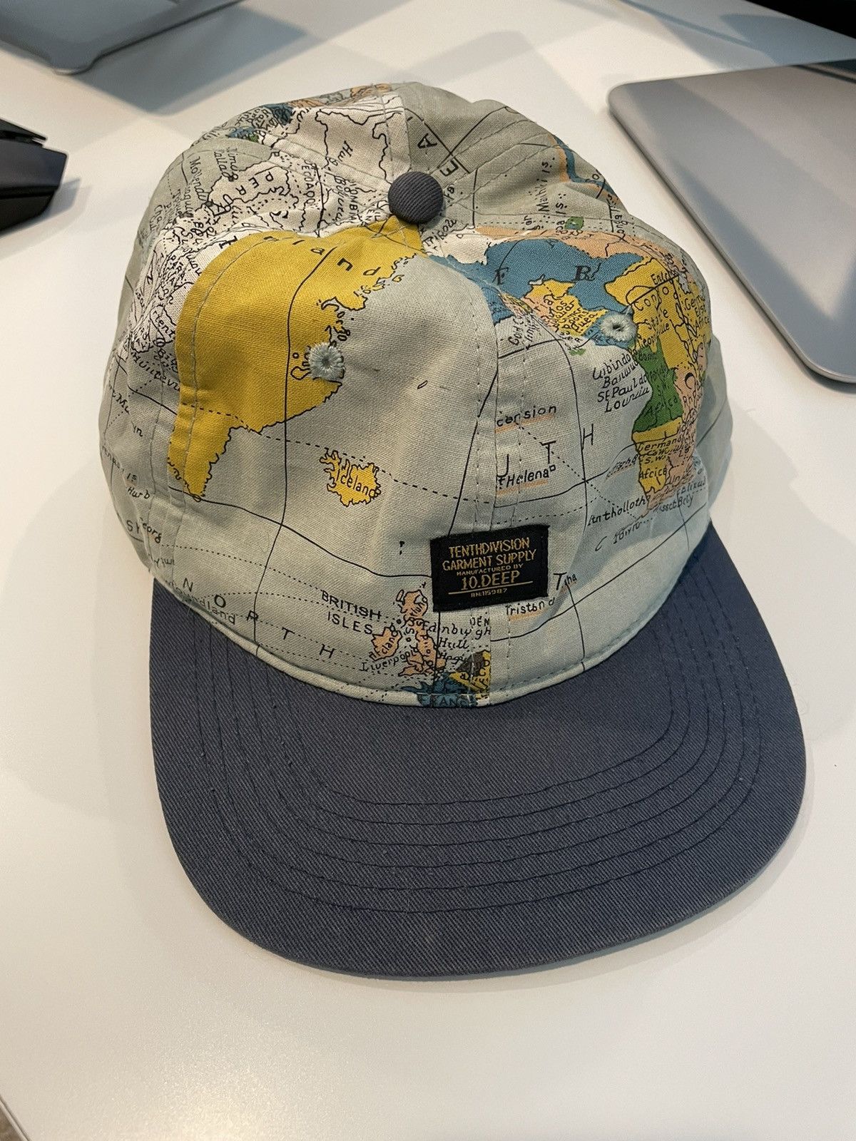 Vintage 10Deep World Map Globe Camp Cap | Grailed