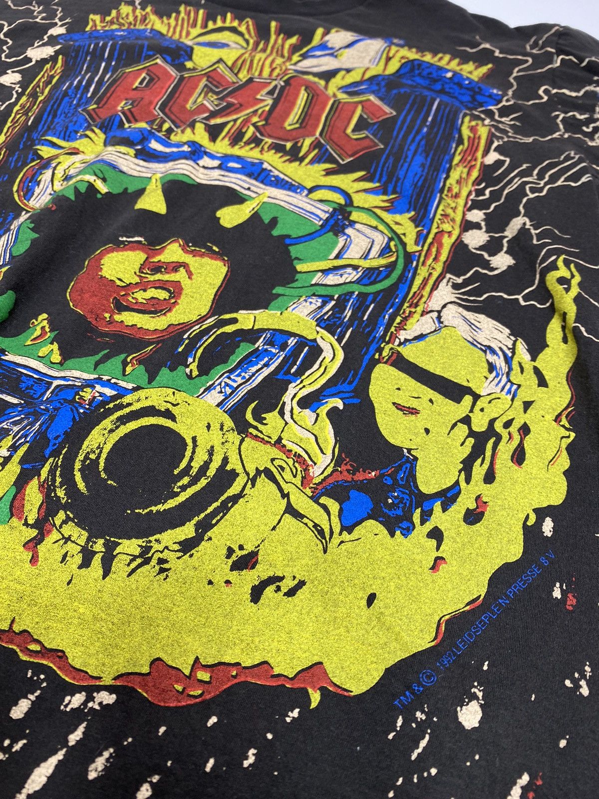 Vintage Vtg Bootleg AC/DC 1992 ‘Lightning’ tee | Grailed