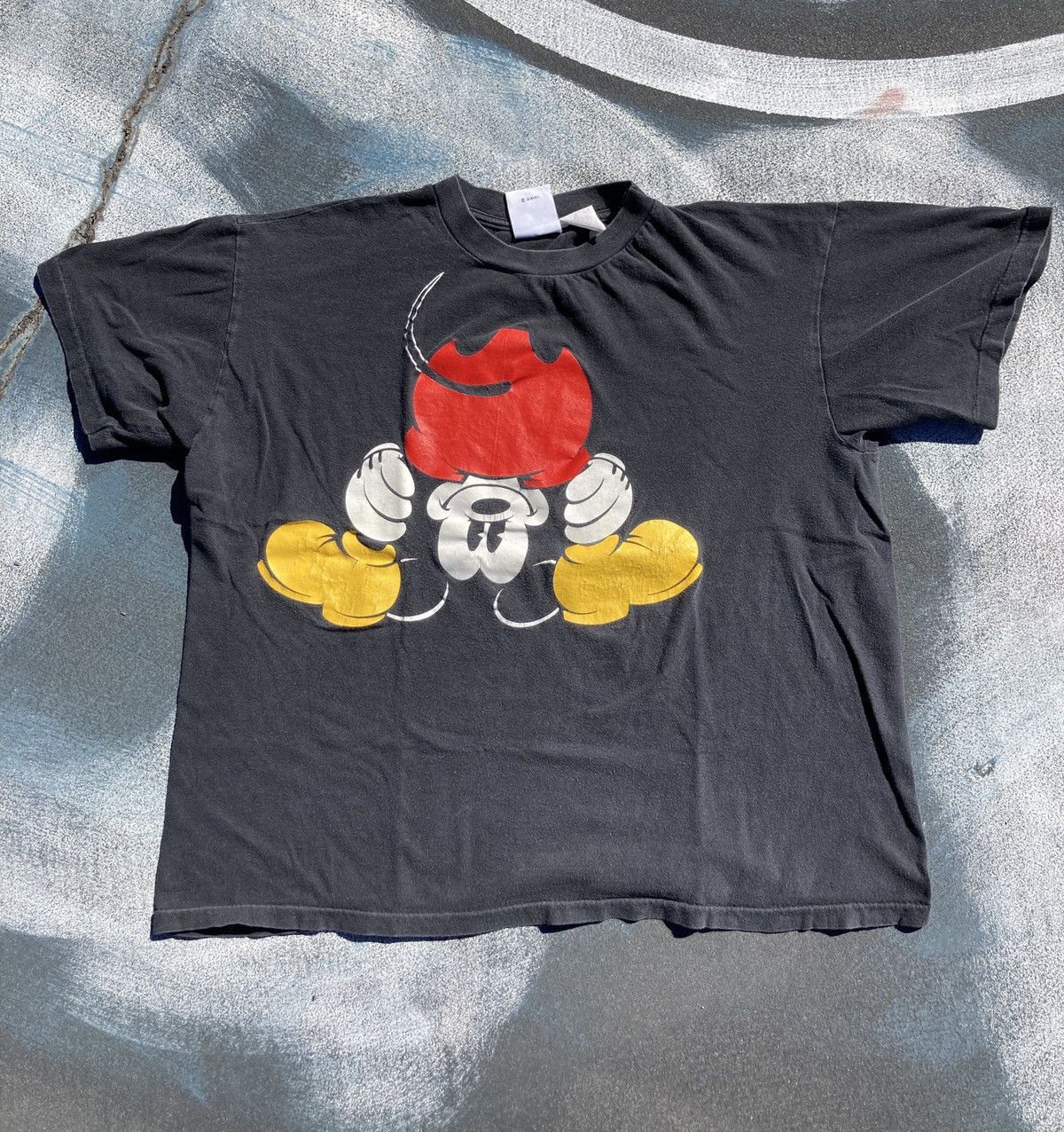 Disney × Tee × Vintage Vintage Mickey Mouse Mooning Disney Single ...