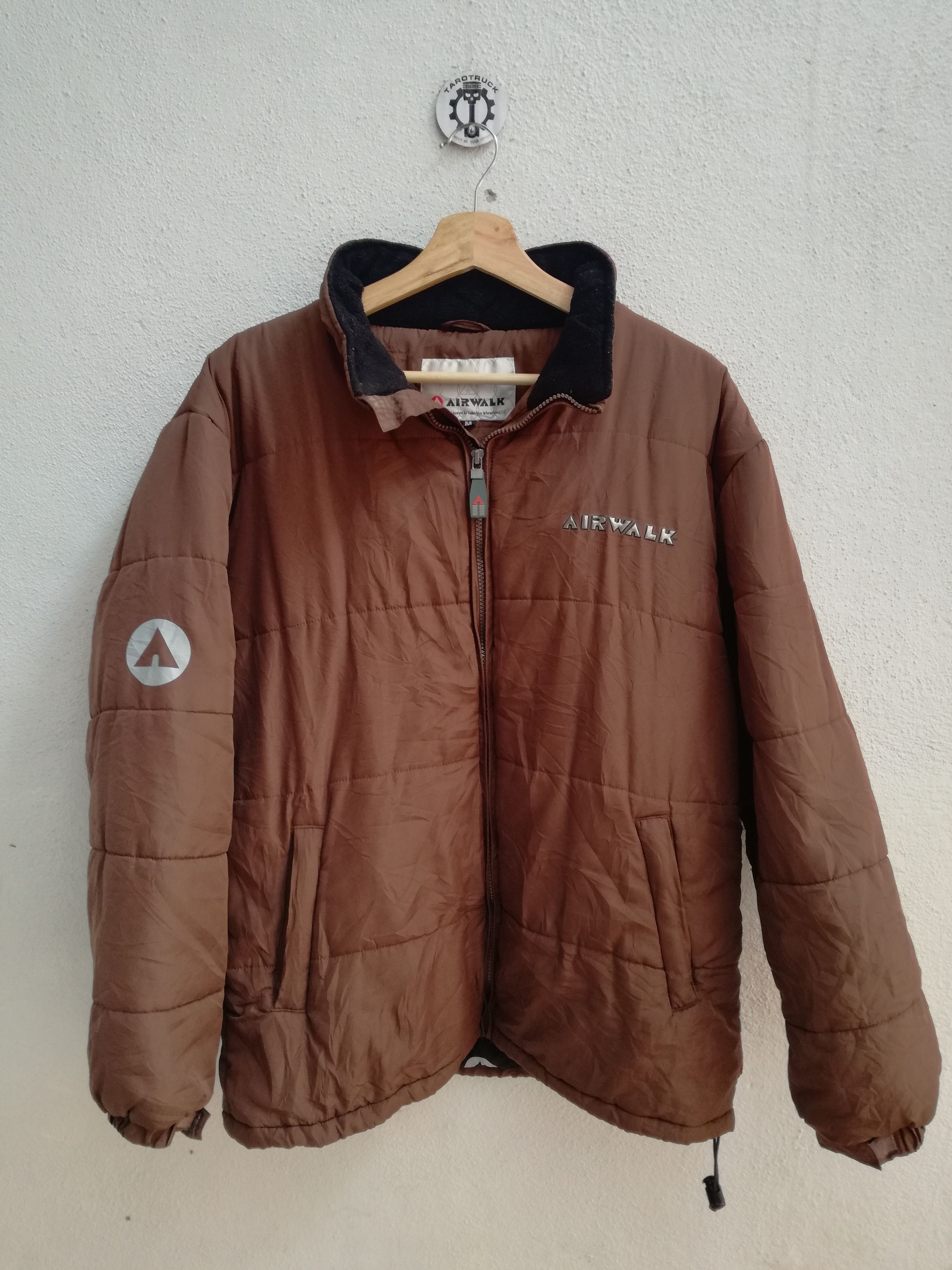Streetwear 🌠AIRWALK Reflecting Back Logo Style Puffer Jacket | Grailed