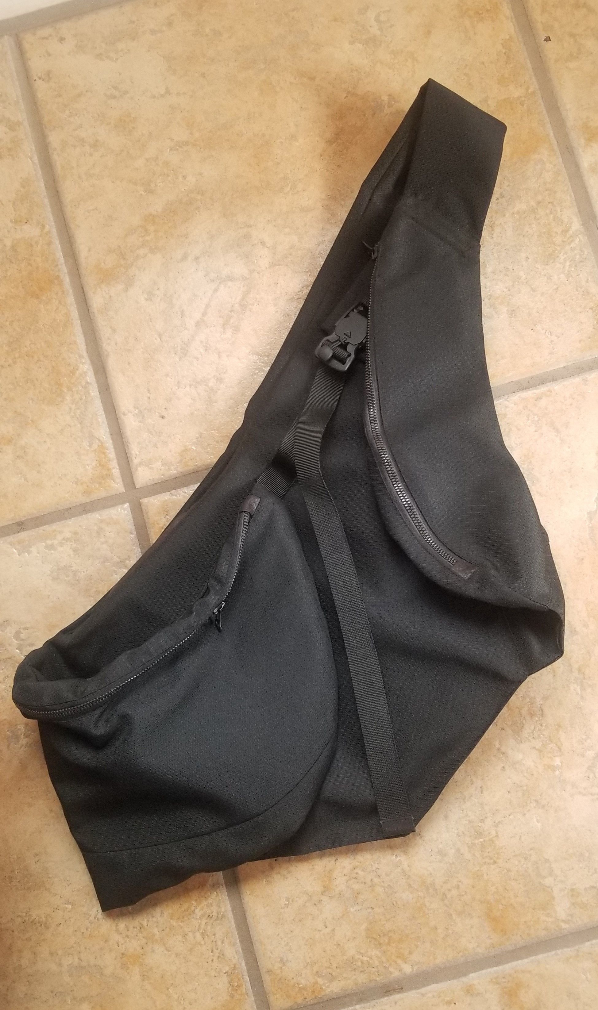 Guerrilla Group Guerrilla Group bag | Grailed