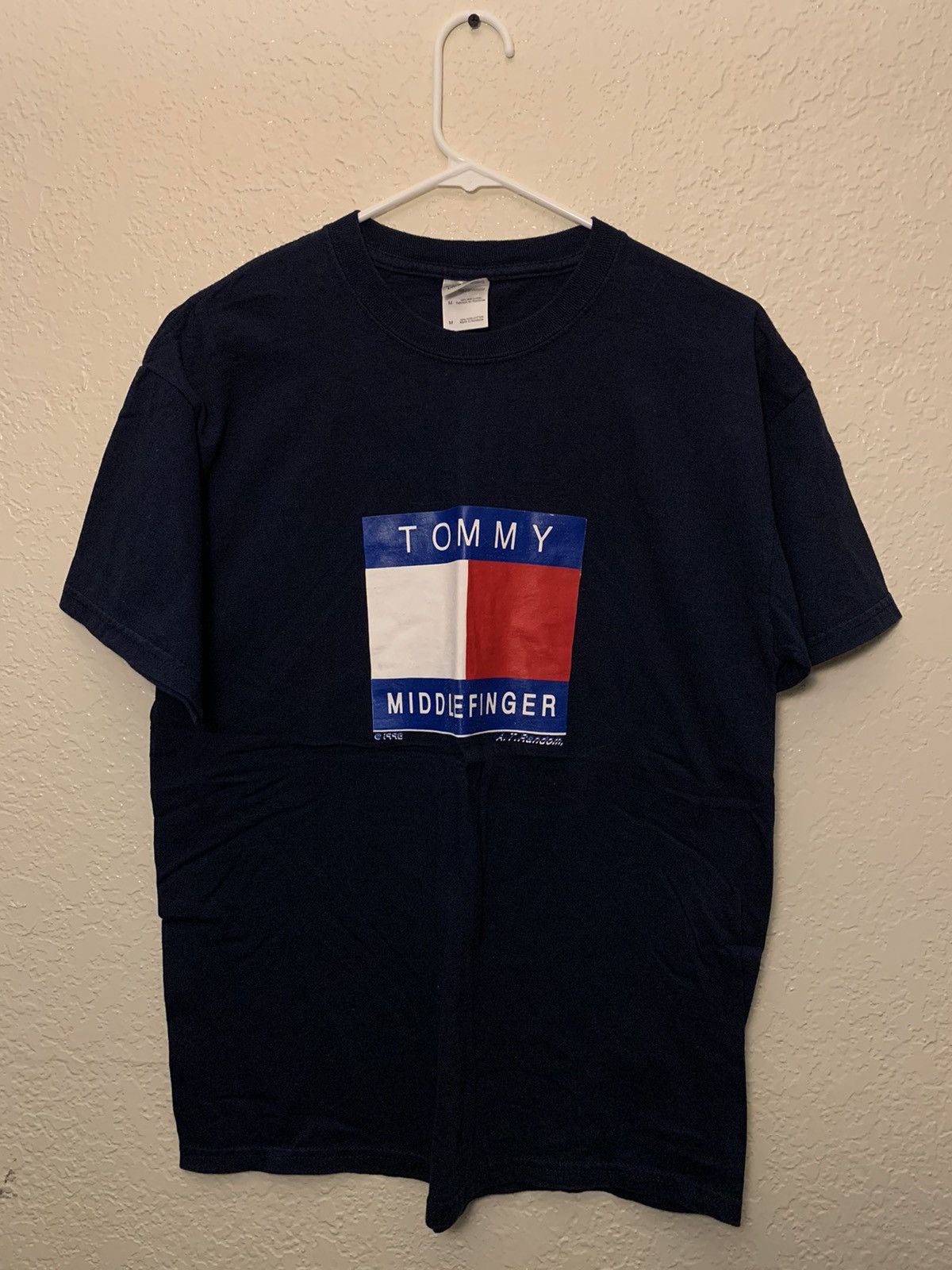 Gildan × Vintage Tommy middle finger tee | Grailed